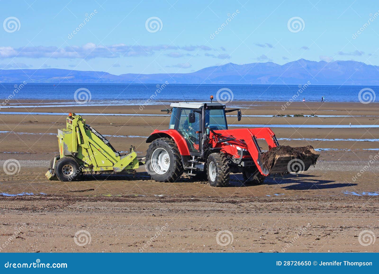 Beach cleaner tractor stock photo. Image of bucket, beach - 28726650