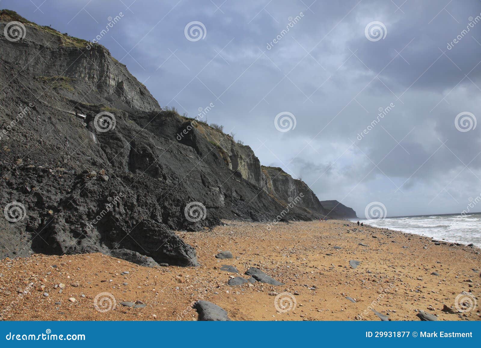 Charmouth Beach in Dorset stock image. Image of cliffs - 29931877