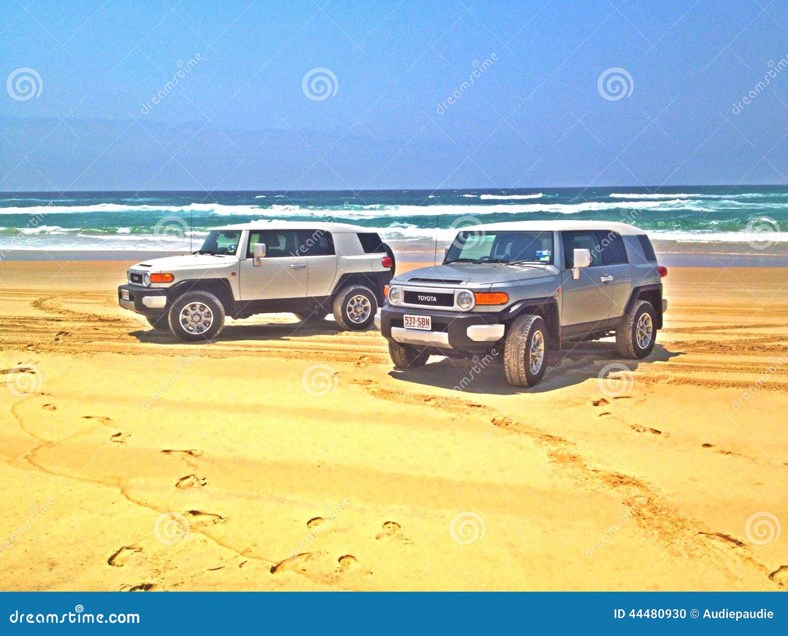 Beach cruisers editorial image. Image of road, beaches - 44480930