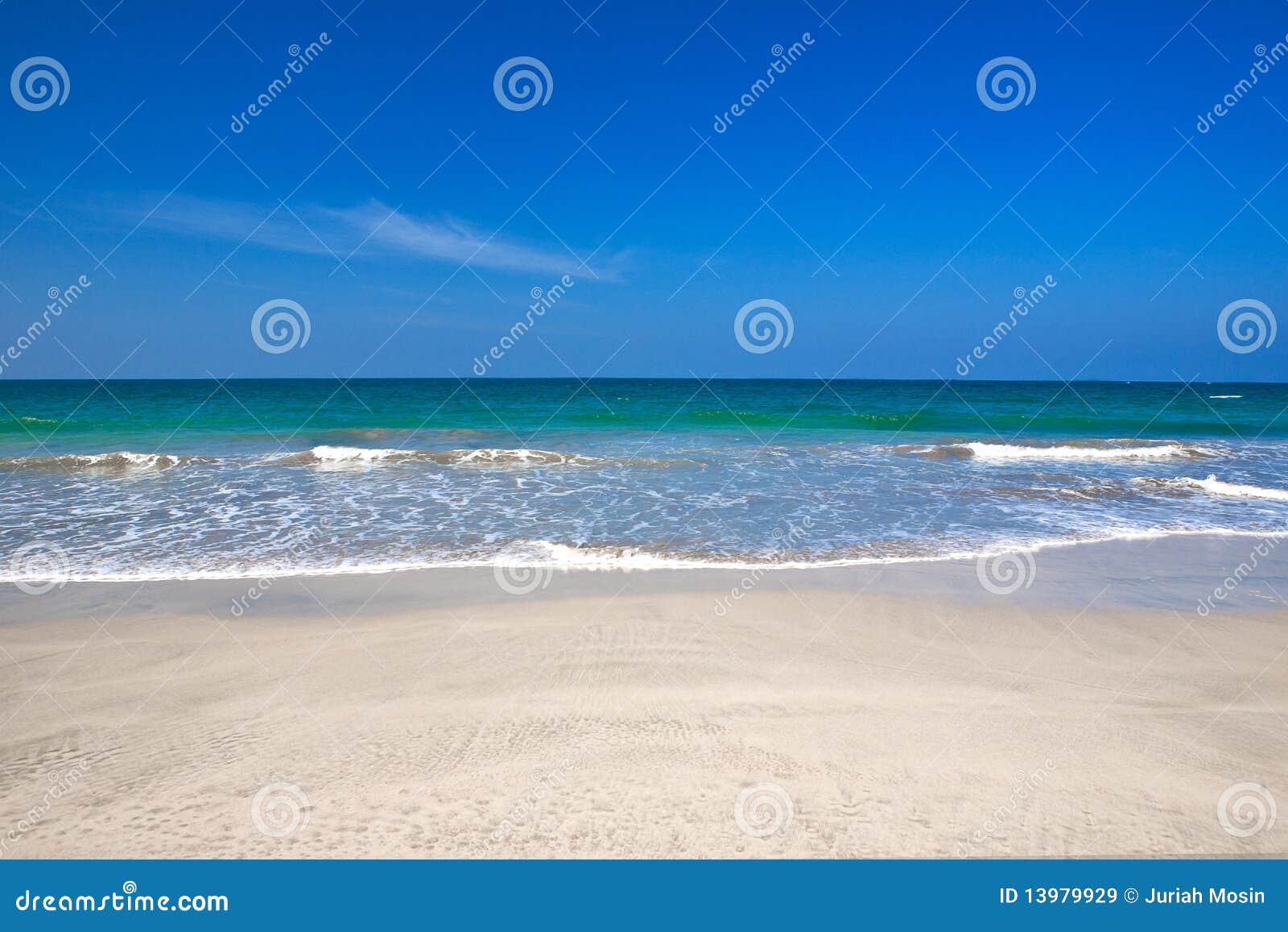 Beach with Crystal Clear Blue Waters Stock Image - Image of sand, ocean ...