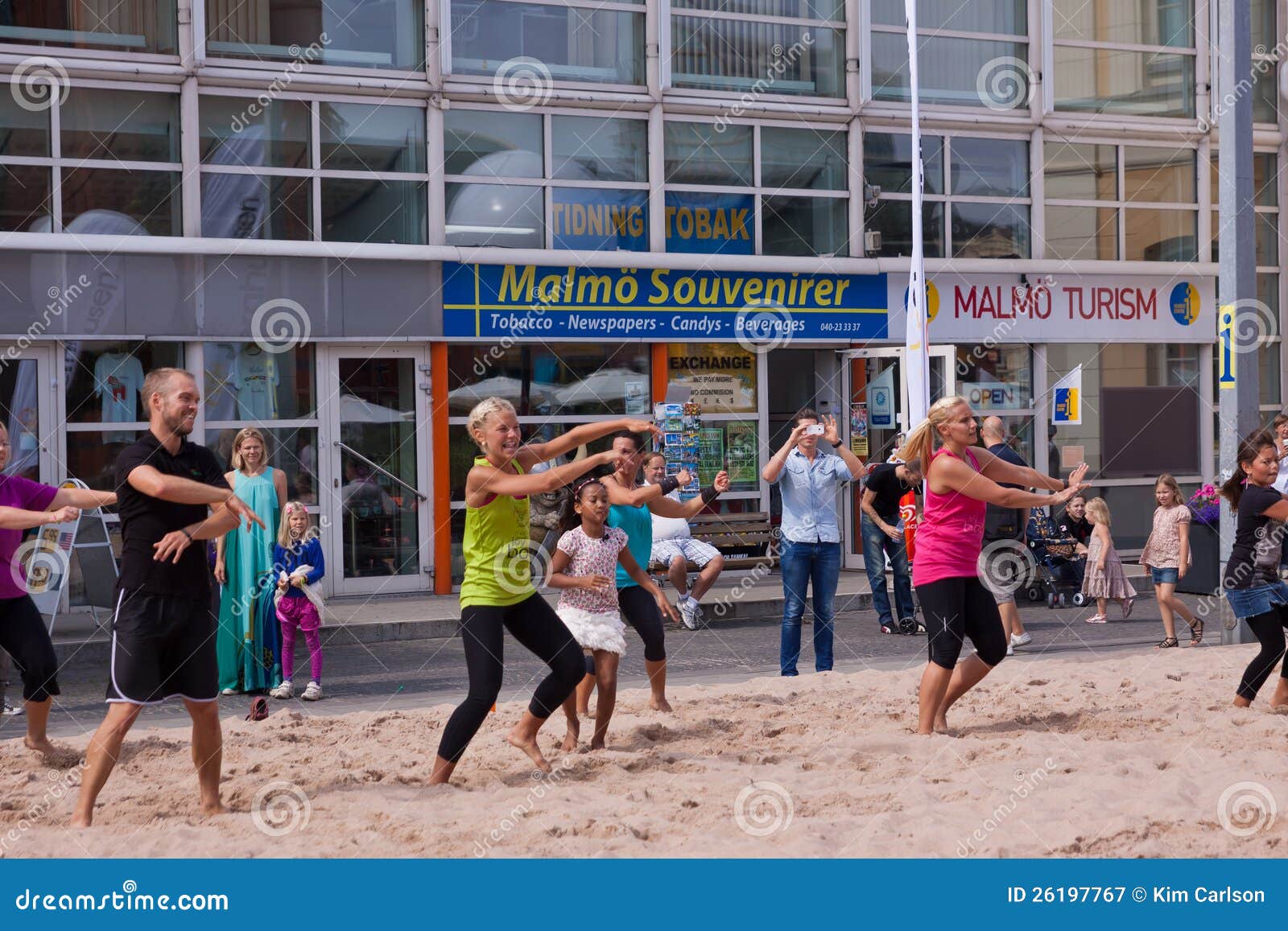 Beach dancing in city editorial photography. Image of movement - 26197767