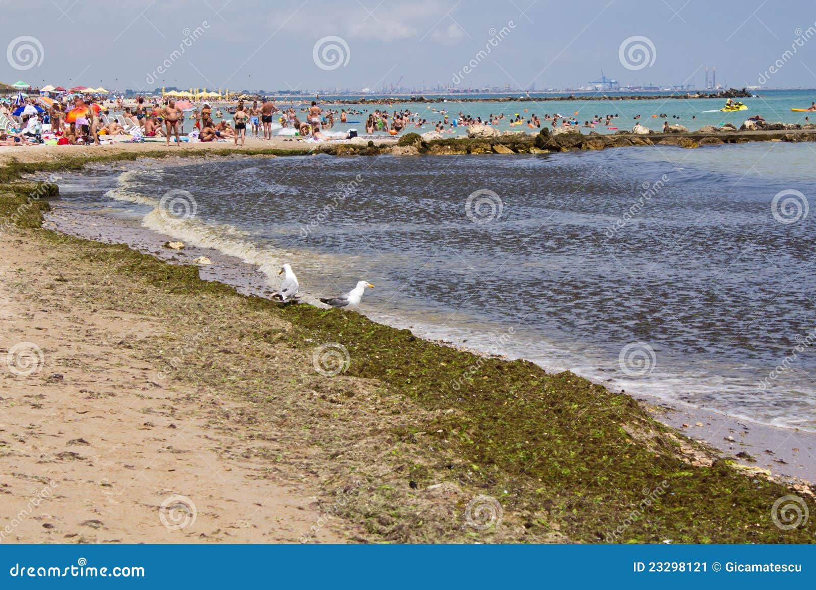 Beach of Eforie South editorial photo. Image of aquatic - 23298121