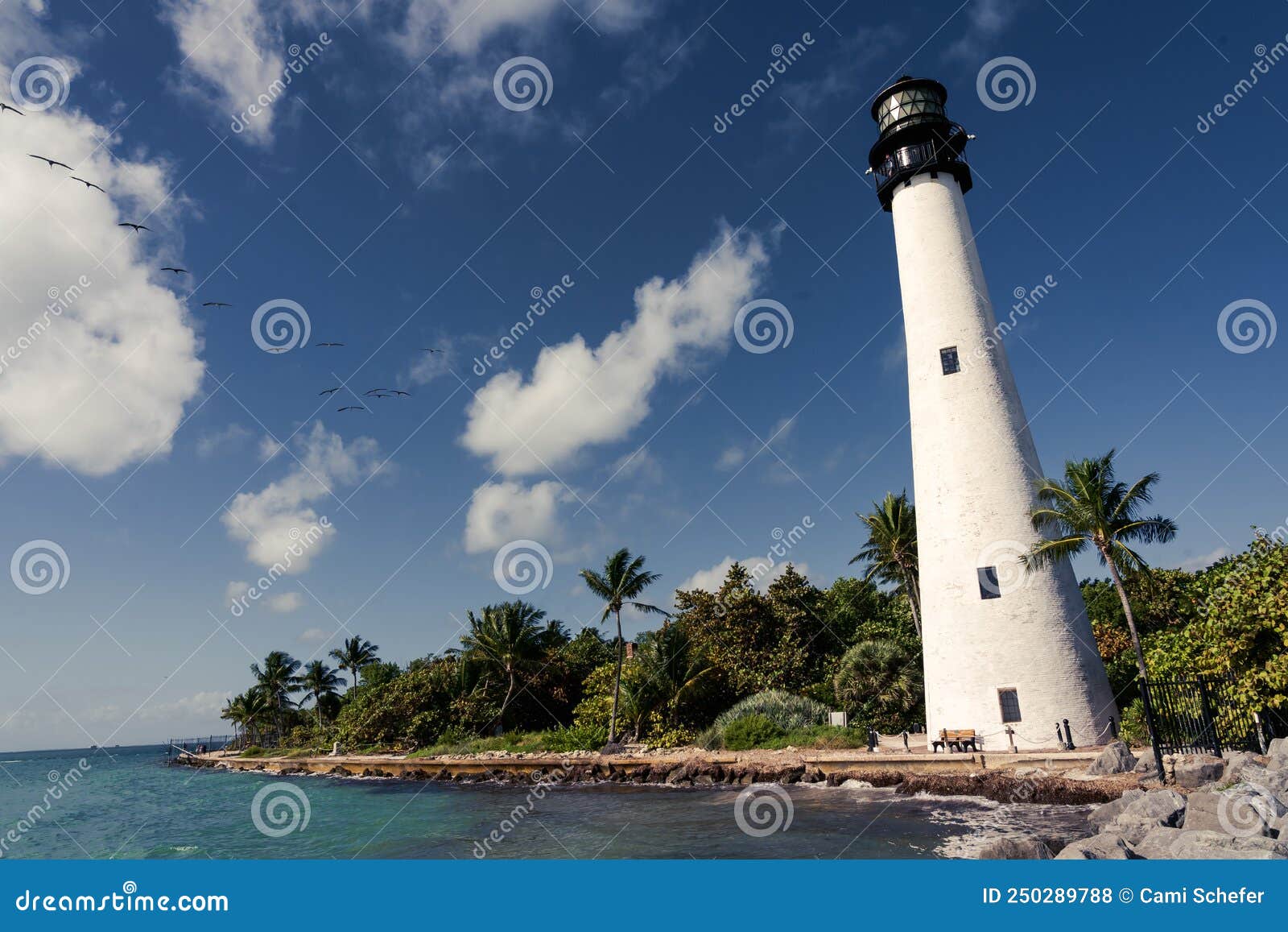 Beach Florida Lighthouse. Cape Florida Lighthouse, Key Biscayne, Miami ...
