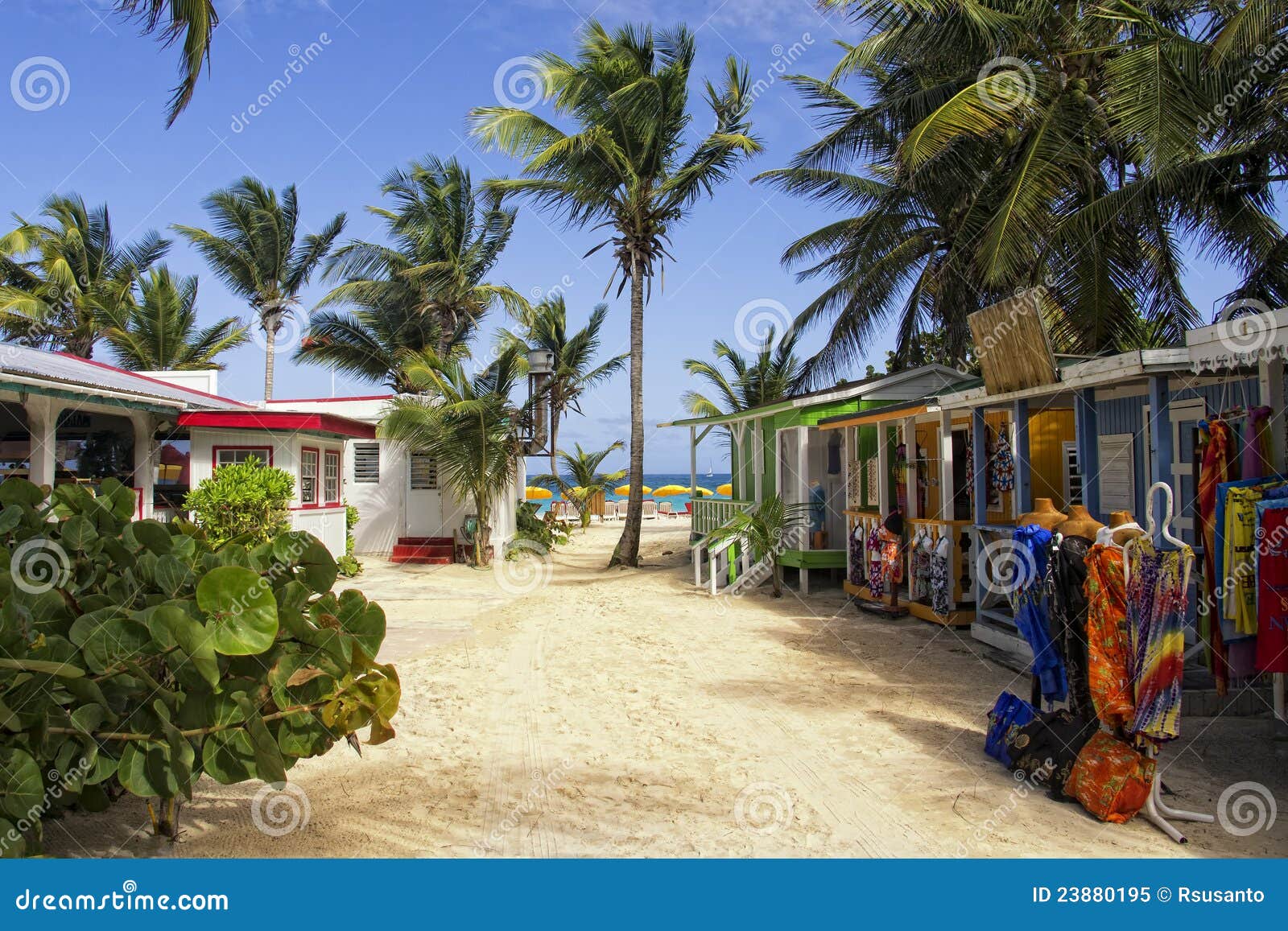 A Beach Full of Vendor Stalls Stock Image - Image of tree, holiday ...