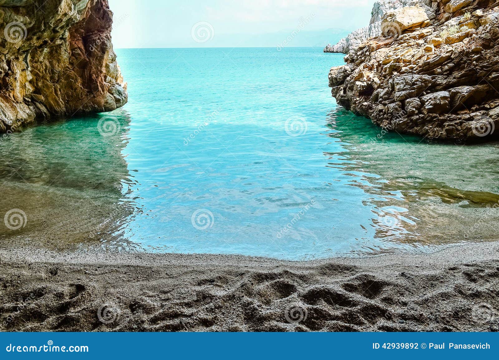 Grotto With Sea View Stock Photography | CartoonDealer.com #39803390