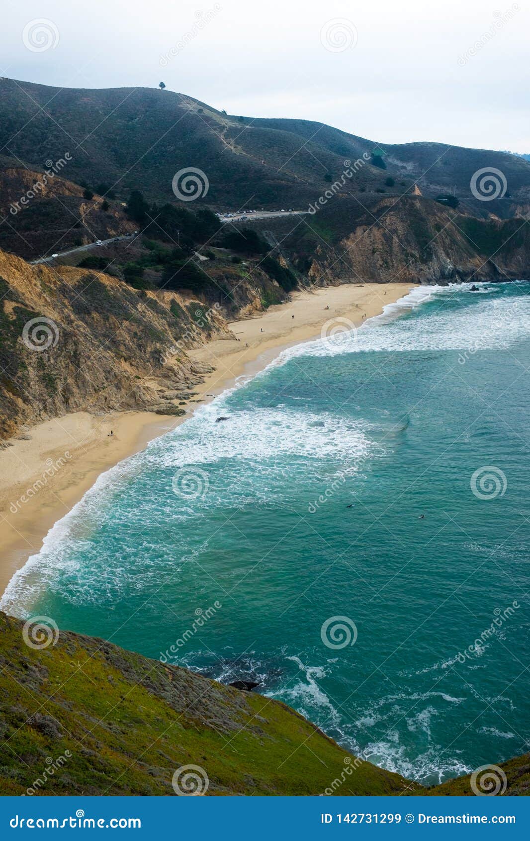 Beach in Half Moon Bay stock image. Image of america - 142731299