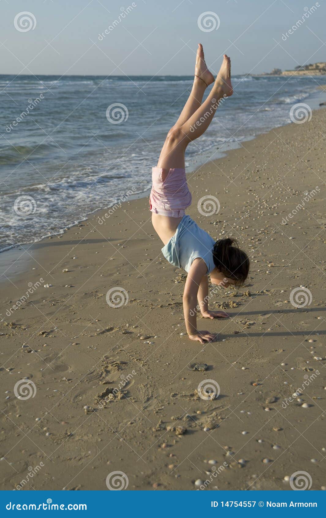 Beach handstand stock image. Image of people, girl, horizon - 14754557