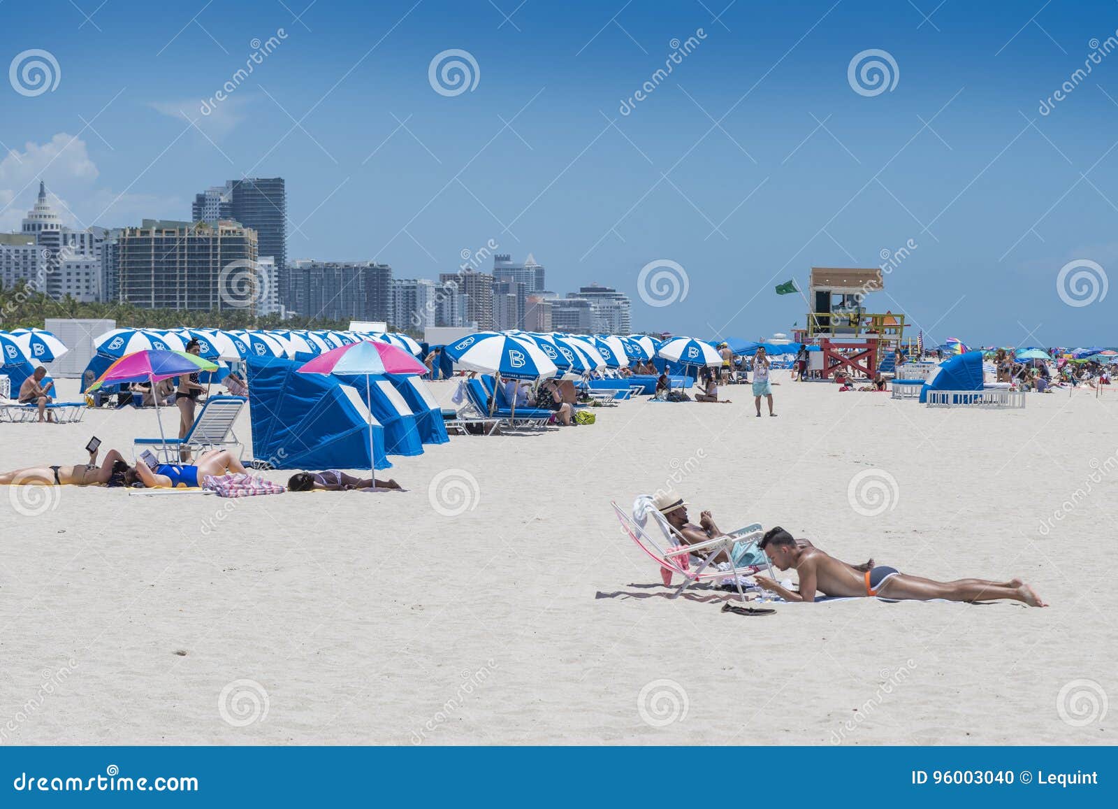 Beach in miami florida editorial image. Image of afternoon - 96003040