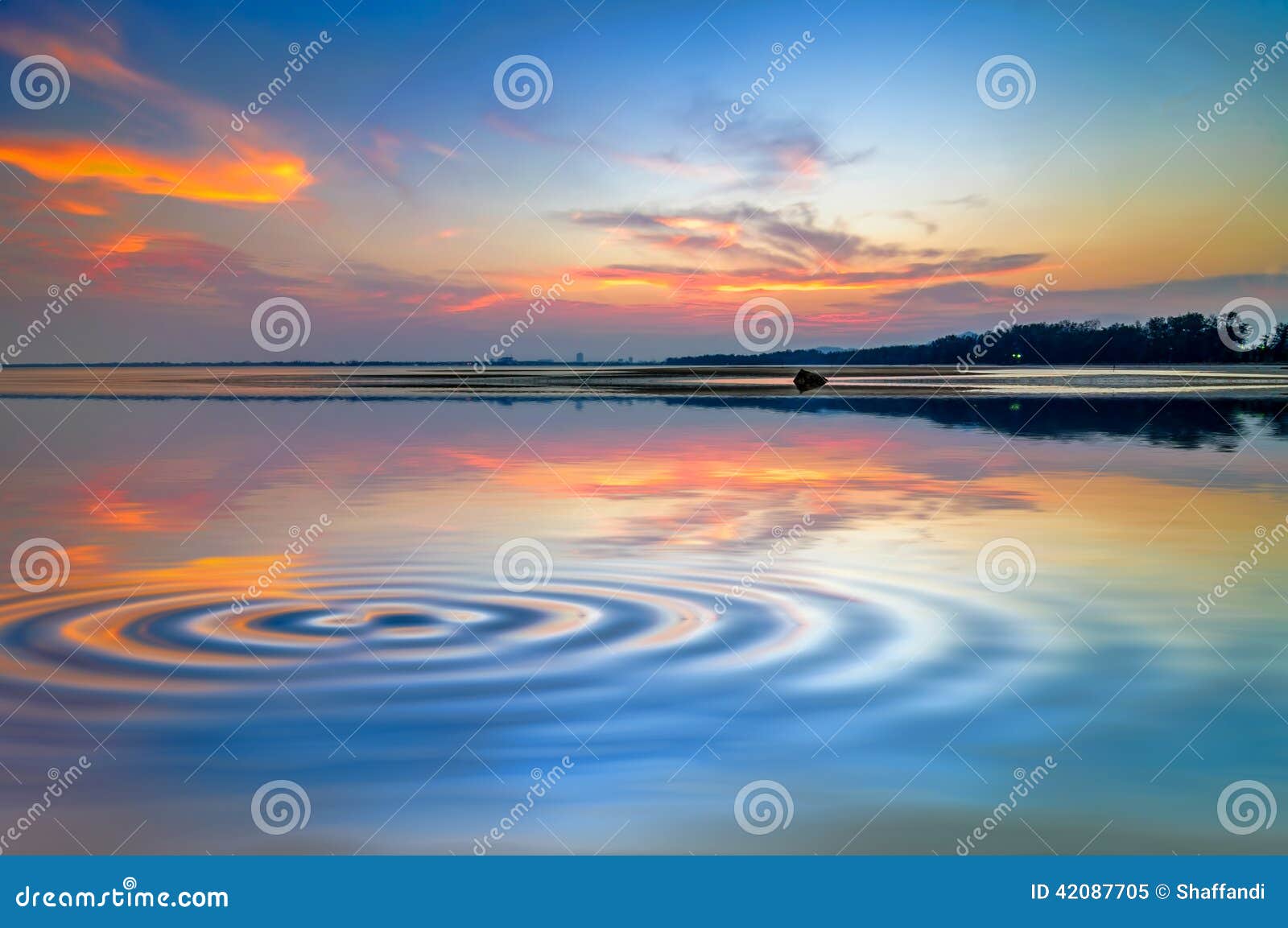 Beach mirrors the sky stock image. Image of light, dawn - 42087705