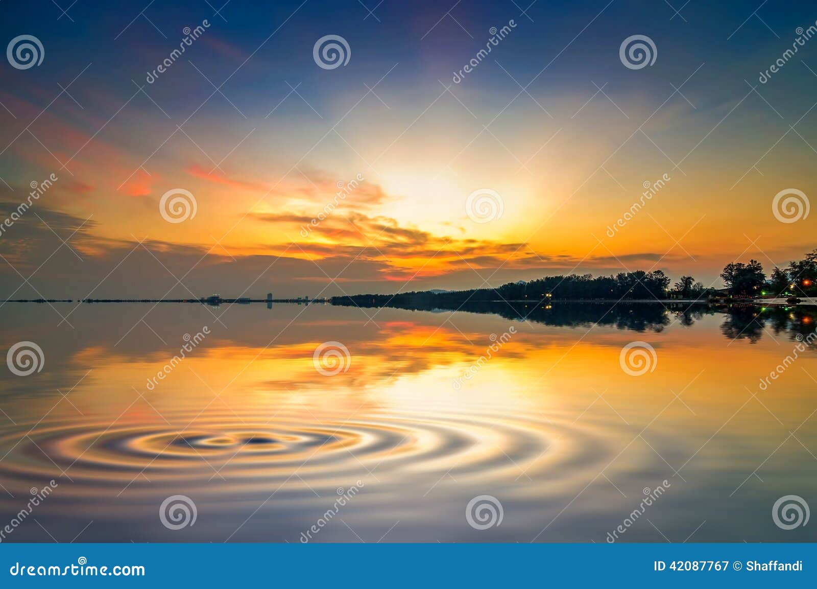 Beach mirrors the sky stock image. Image of ocean, blue - 42087767