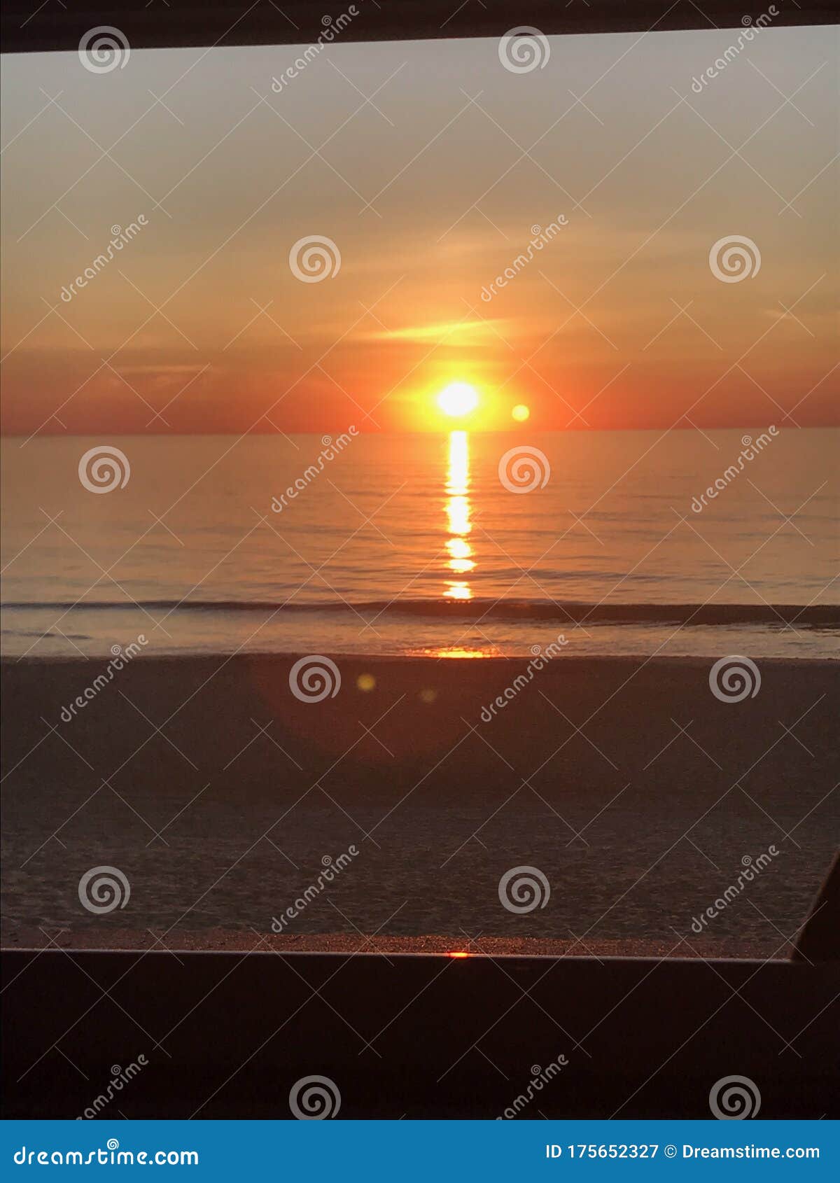 Beach and Ocean View Sunset Stock Image - Image of sunset, ocean: 175652327