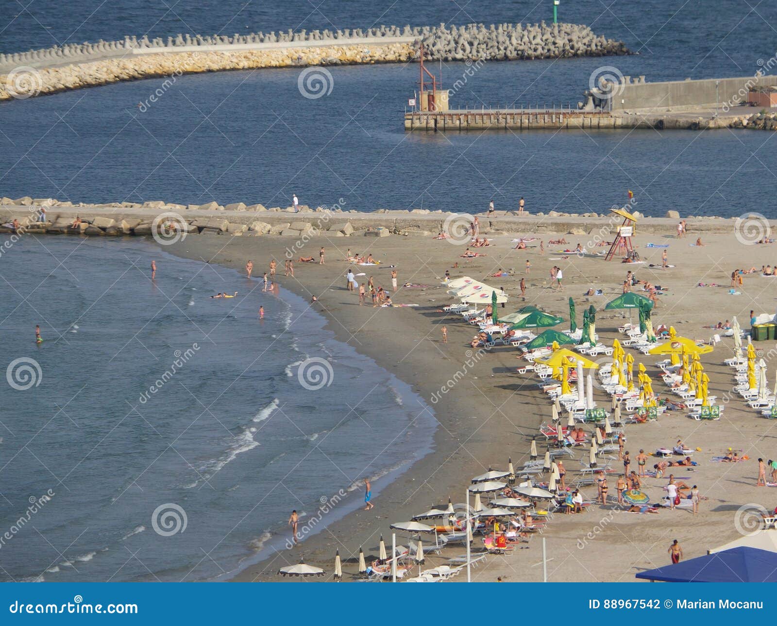 Beach overview editorial photography. Image of sand, coastline - 88967542