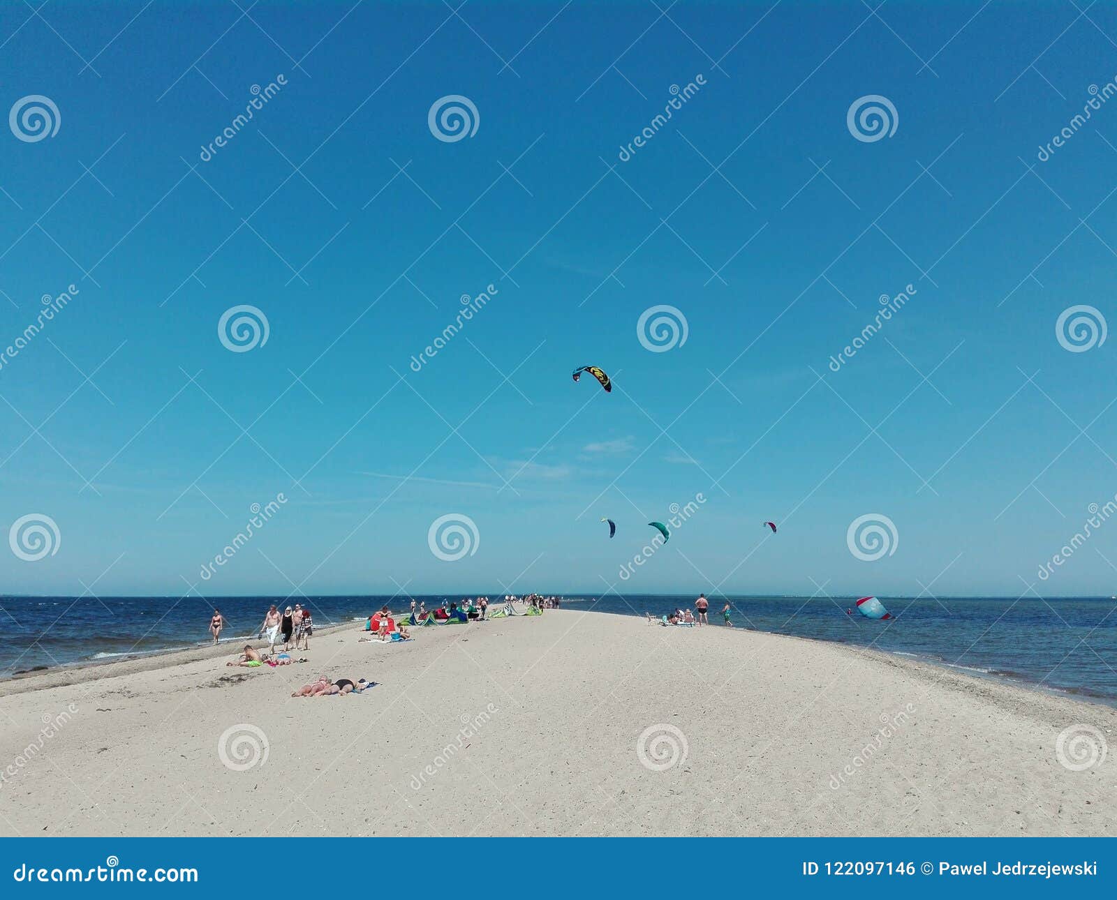 Beach and parachutes editorial photo. Image of clear - 122097146