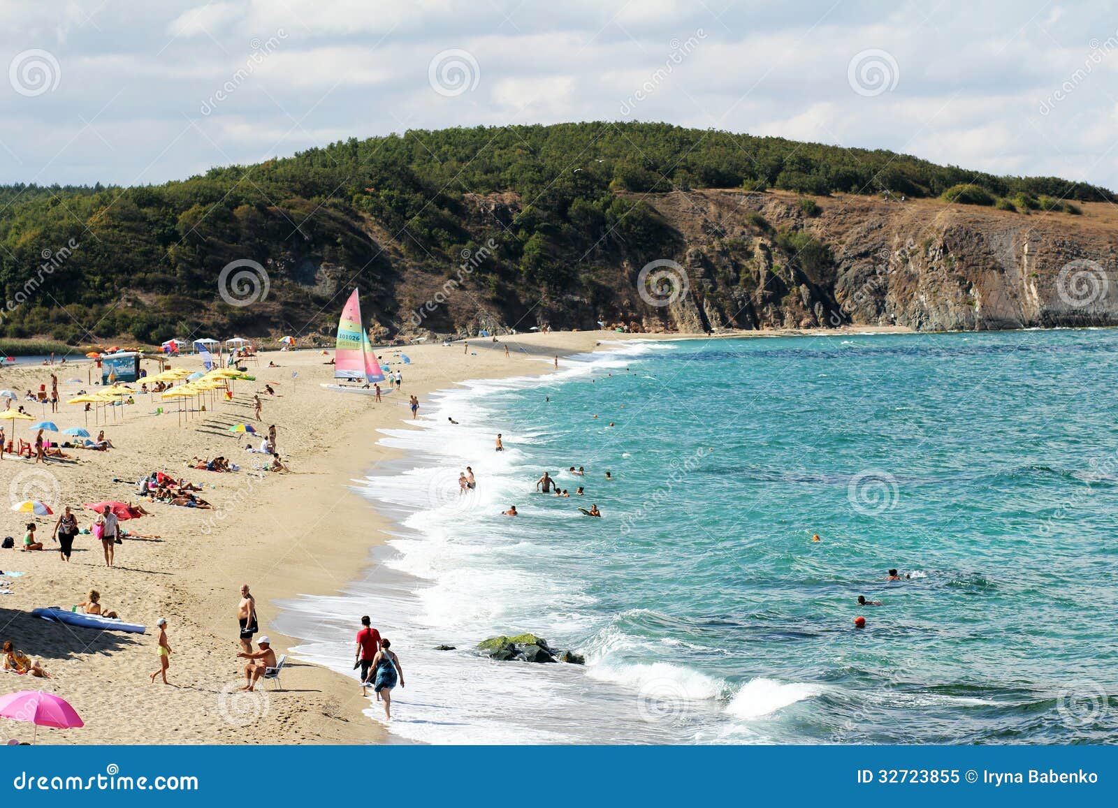 Beach rest editorial image. Image of summer, umbrellas - 32723855