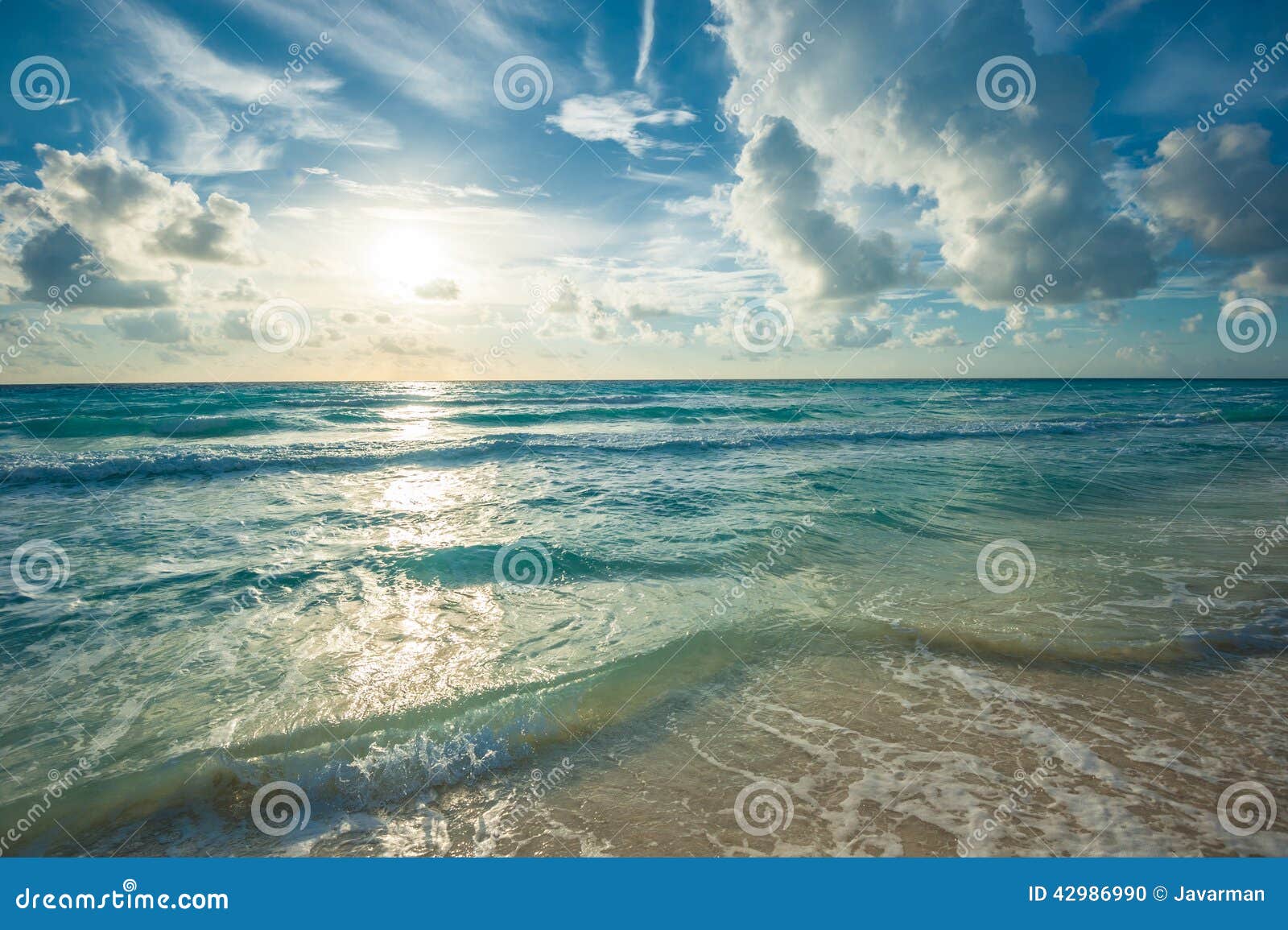 Beach, Sea and Deep Blue Sky Stock Photo - Image of edge, lost: 42986990