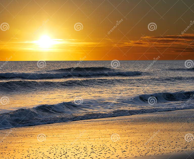 Beach sun stock image. Image of morning, illuminated, daybreak - 4015751