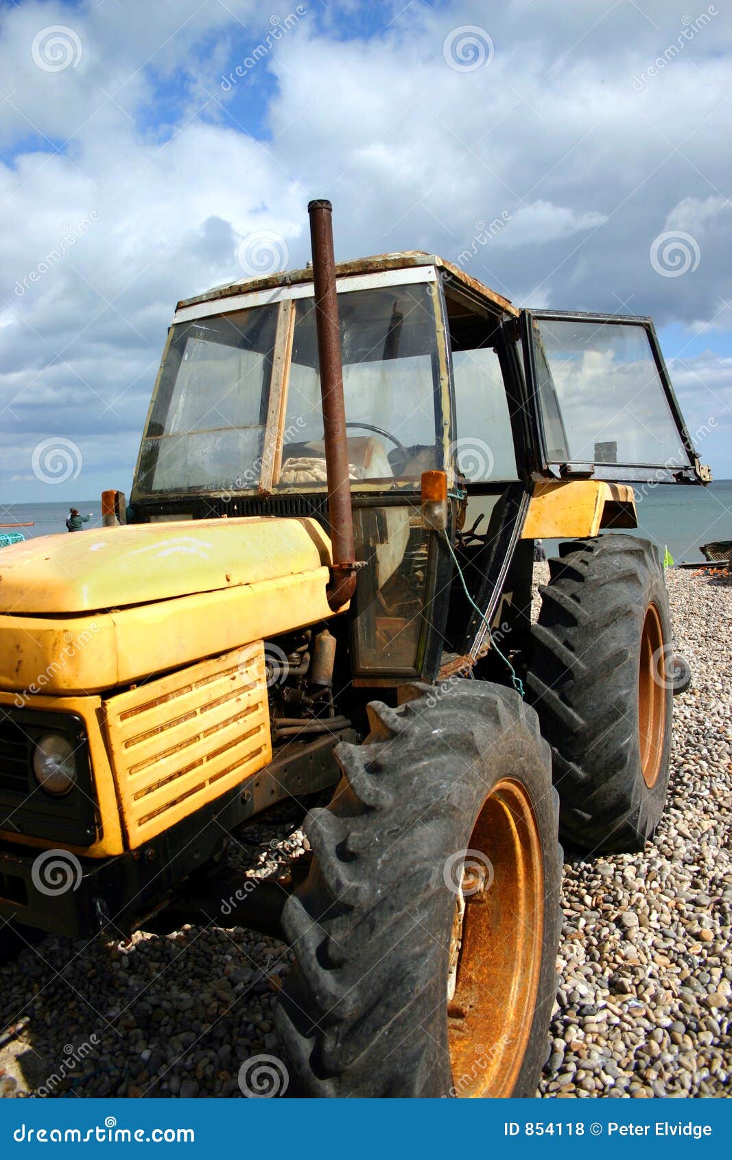 Beach Tractor Picture. Image: 854118