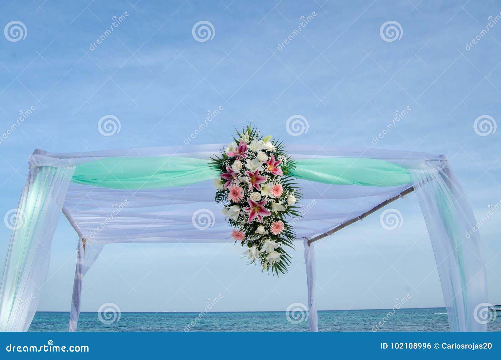 Beach wedding setting stock photo. Image of romantic - 102108996