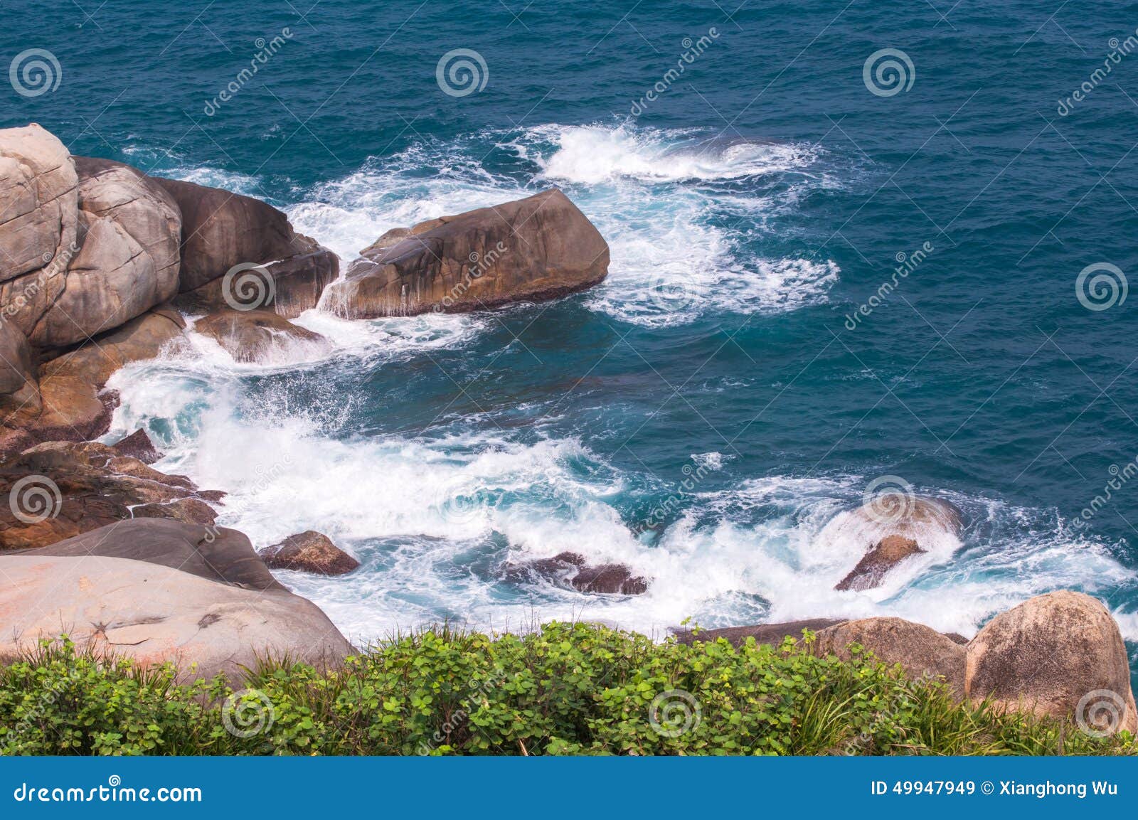 Beachcomber image stock. Image du foule, caucasien, exotique - 49947949