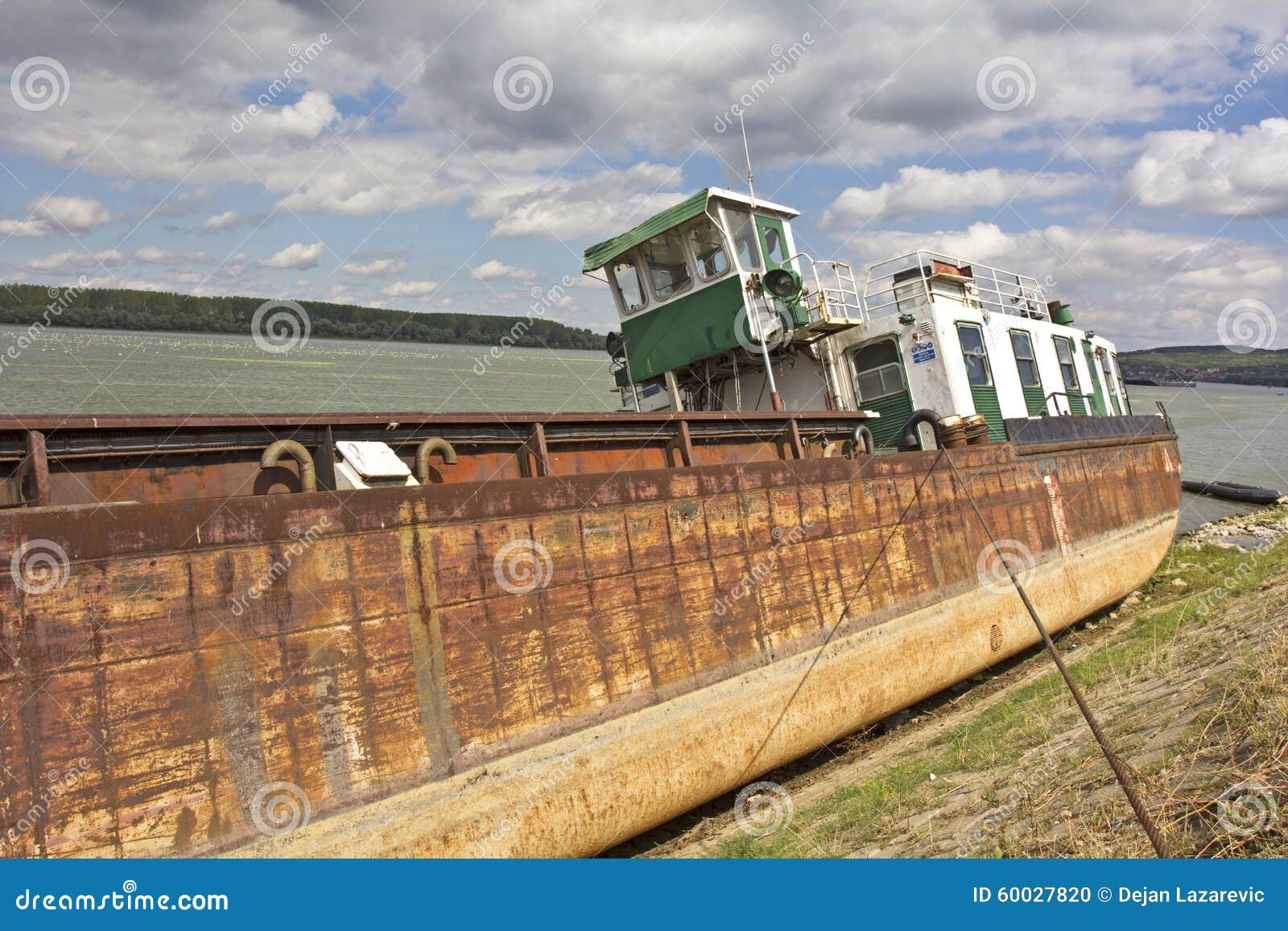 Beached ship stock photo. Image of ship, broken, cargo - 60027820