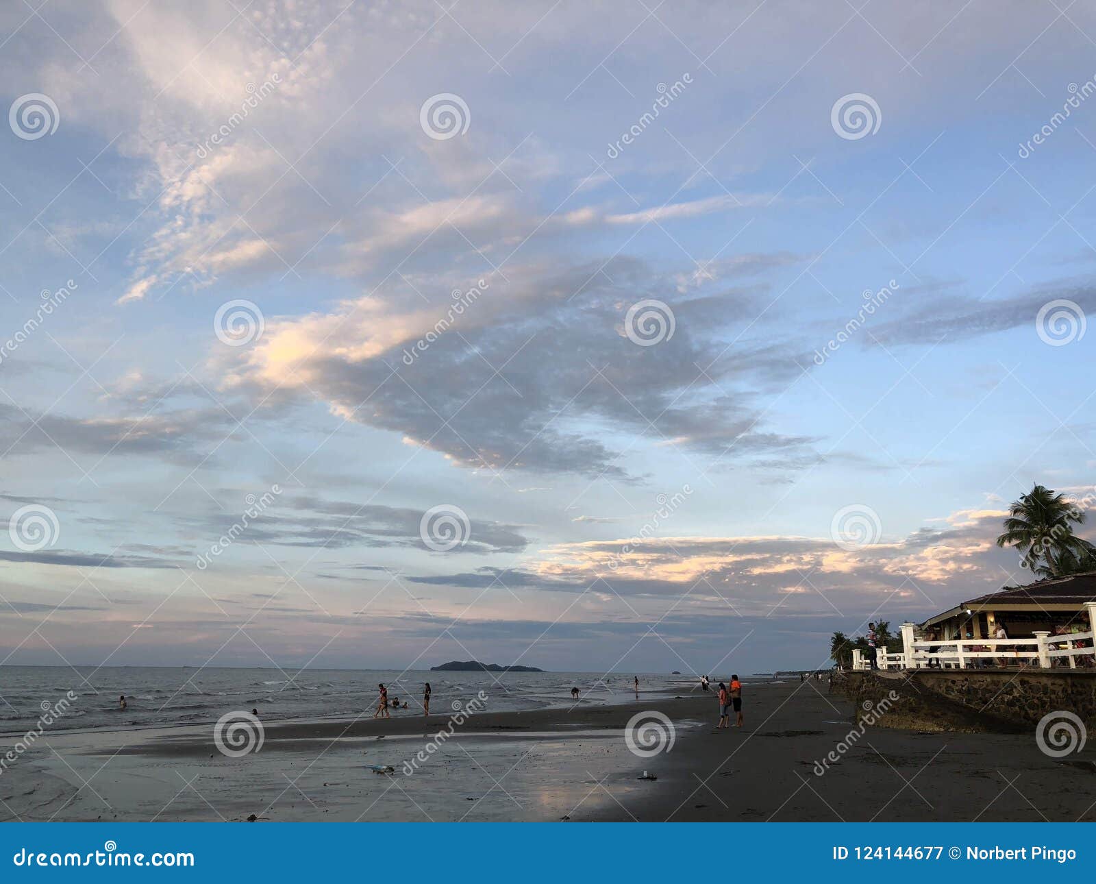 Beachin` editorial photography. Image of sand, beauty - 124144677