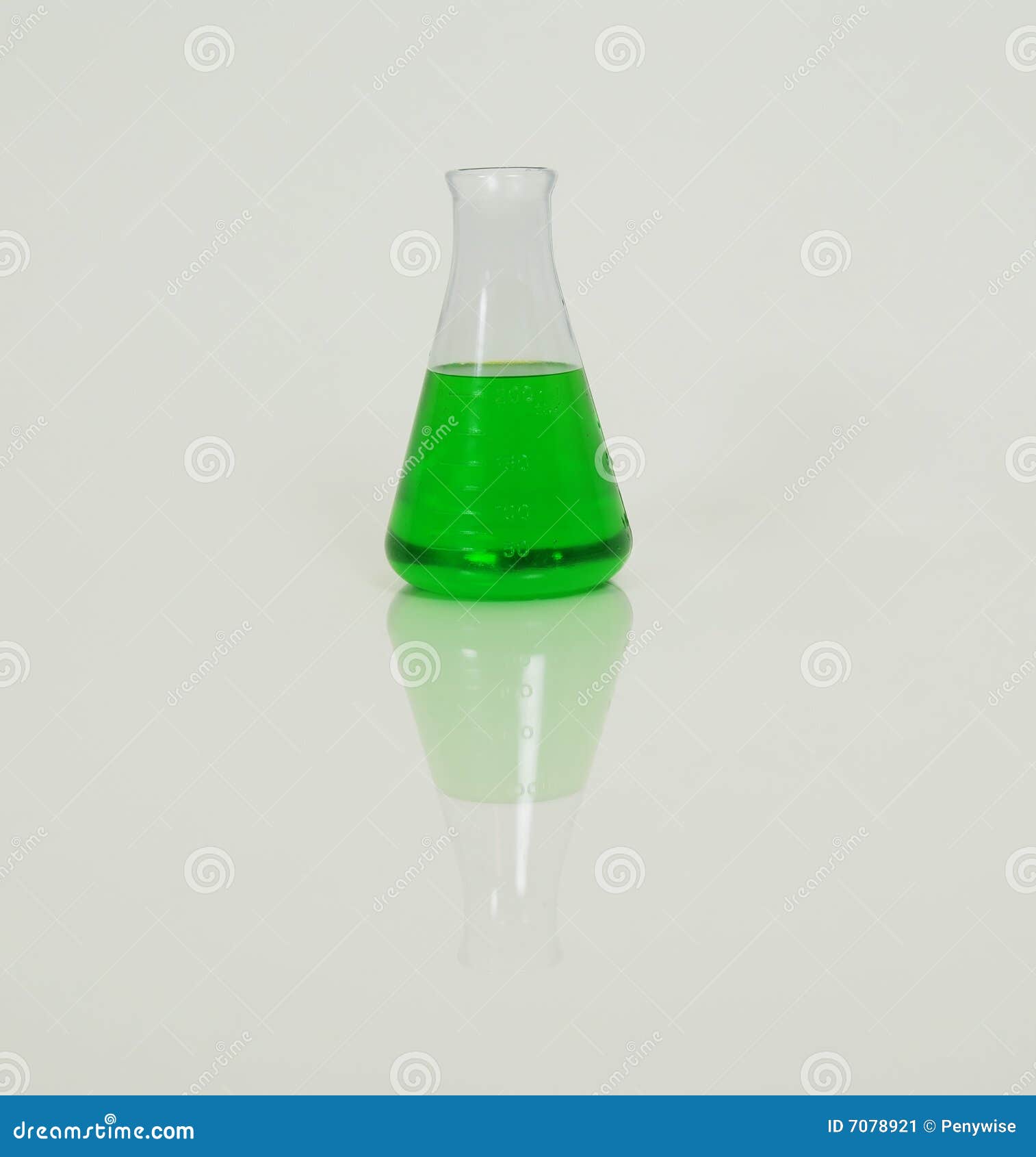 Beaker of green liquid stock image. Image of container - 7078921