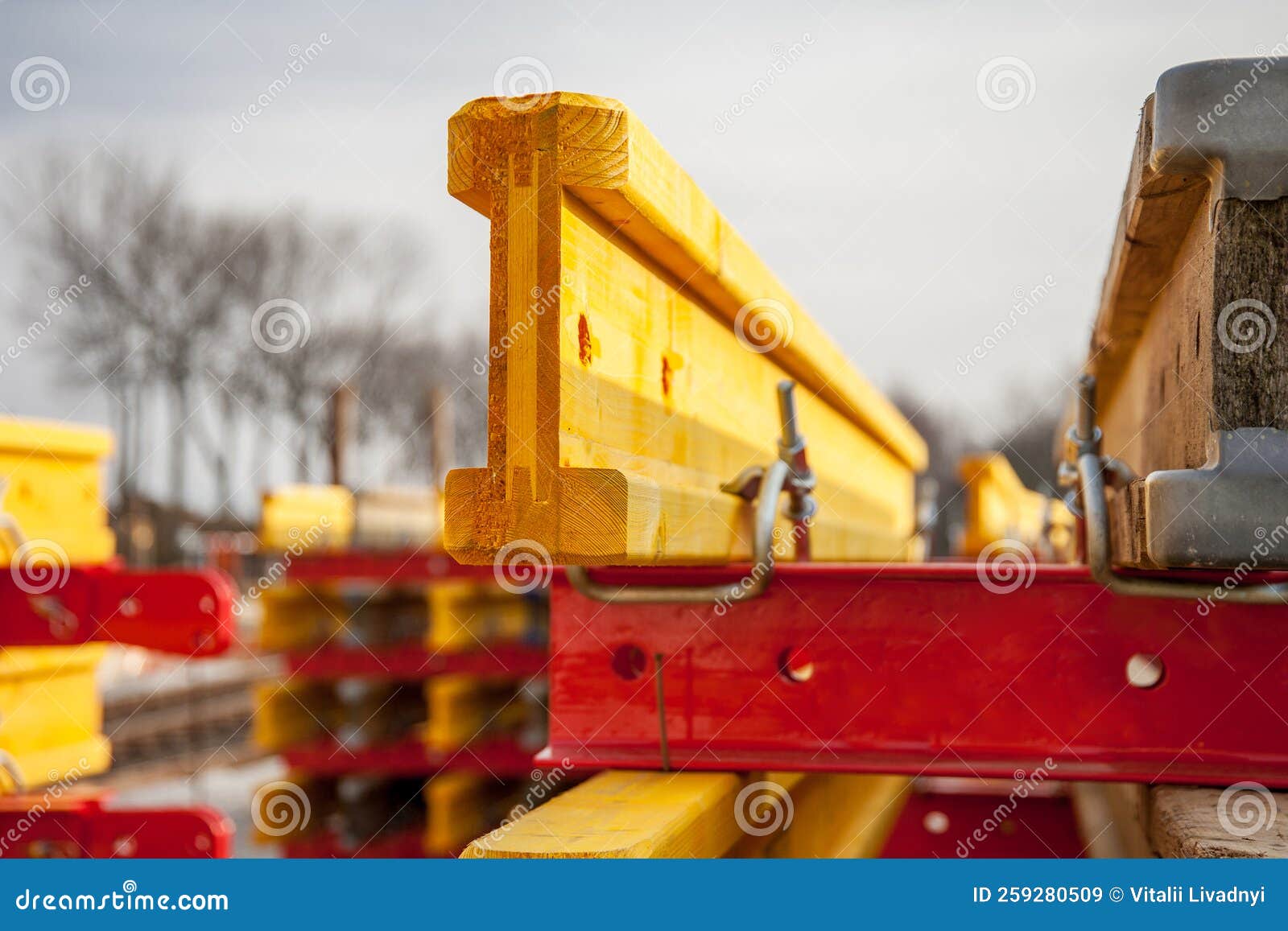 Beam Transom System and Scaffolding Stock Image - Image of formwork ...