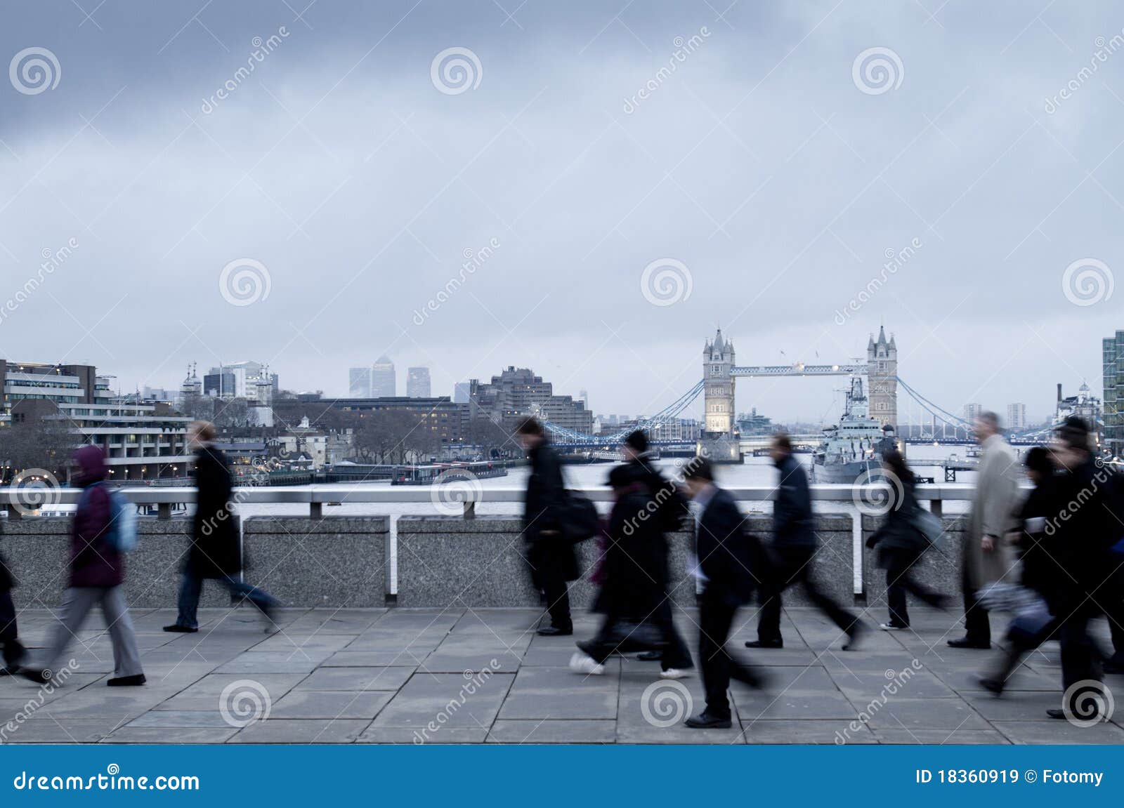 Beamter, Die Gehen Zu Arbeiten Stockbild - Bild von finanzierung ...