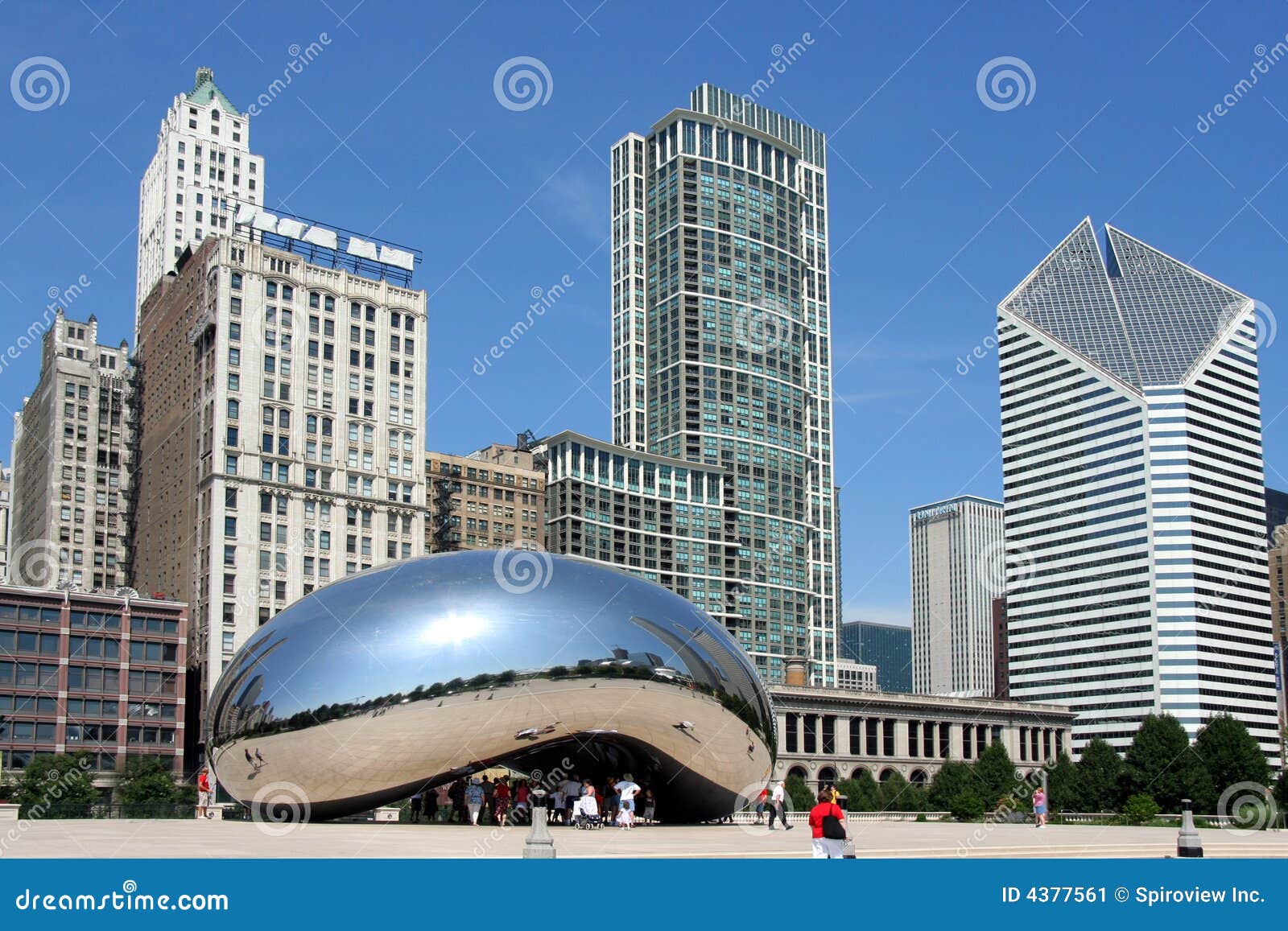 Bean Sculpture in Chicago editorial photo. Image of park - 4377561