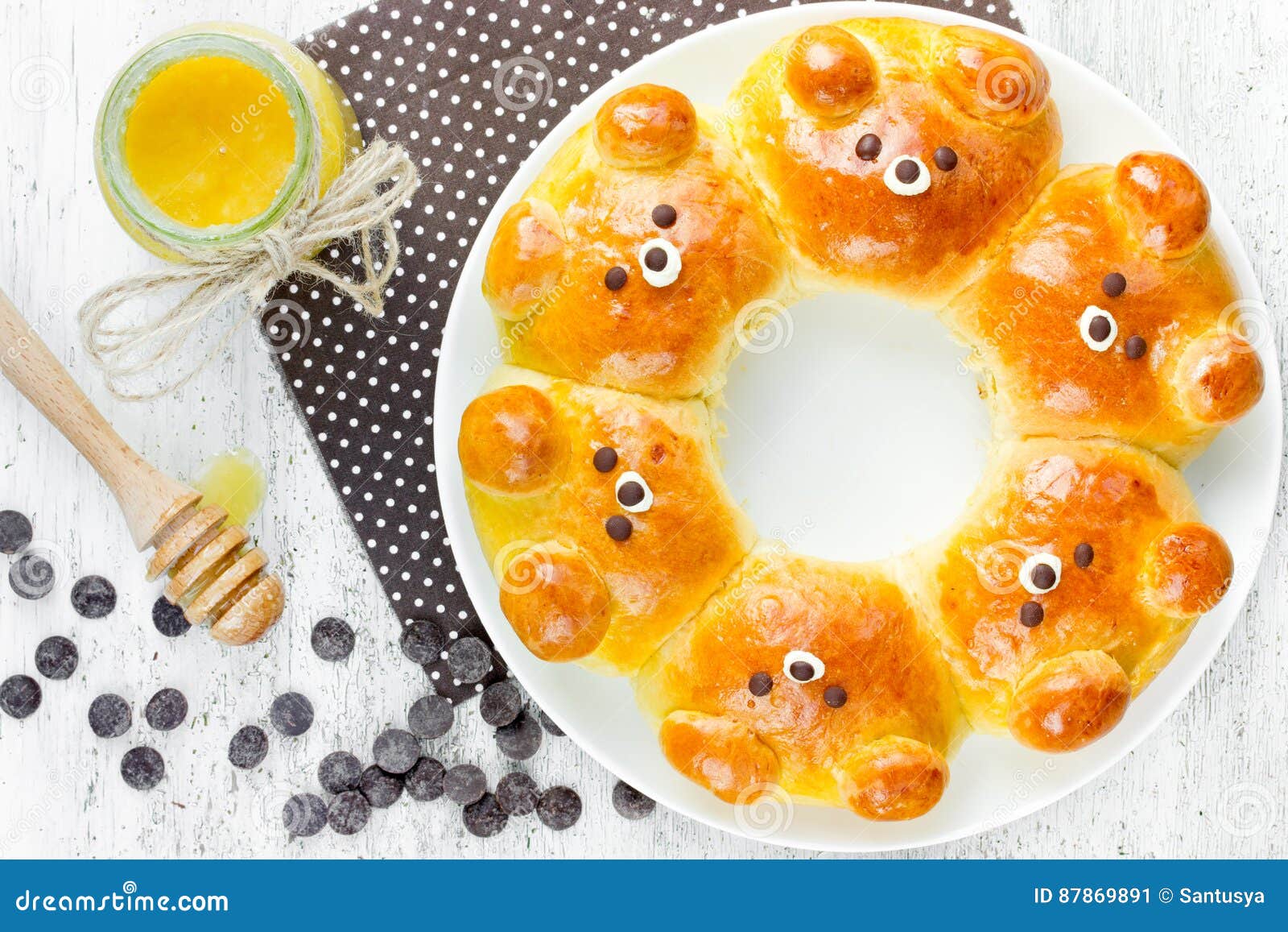 Bear Buns. Ridiculously Adorable Pull-apart Bear Shaped Milk Bread ...