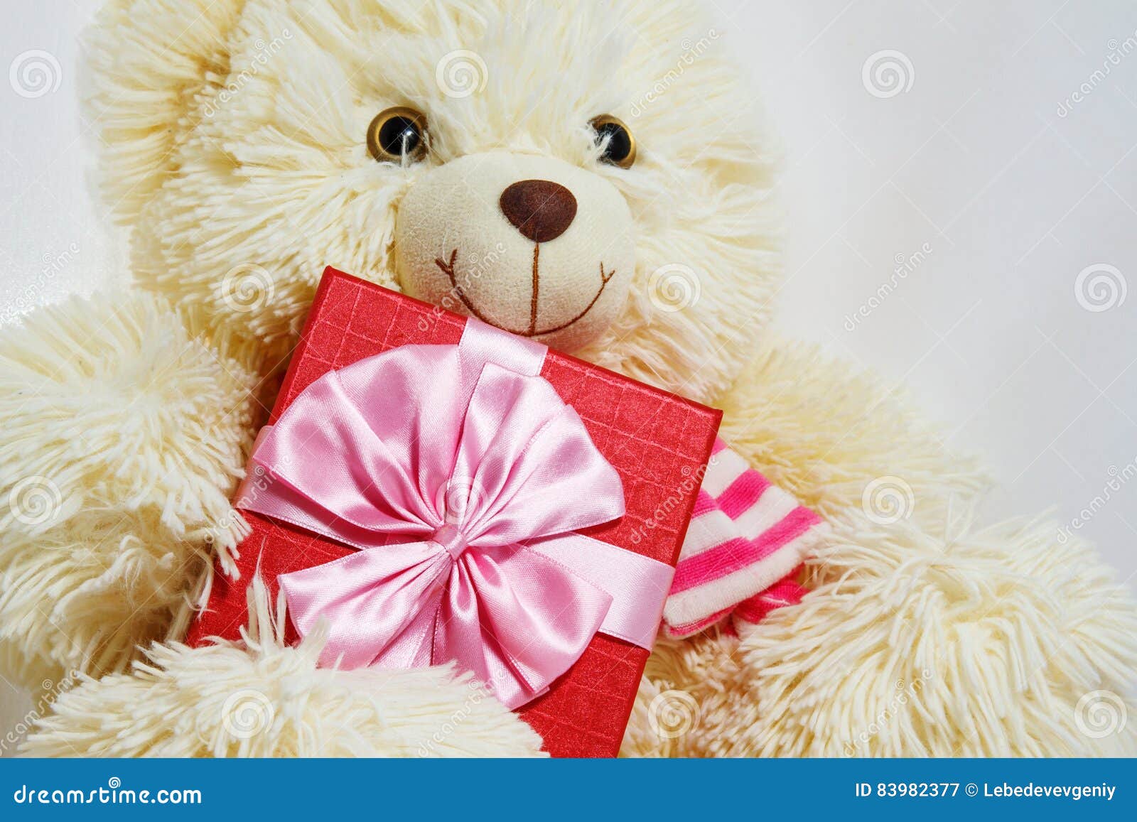 Bear with a gift box stock image. Image of celebration - 83982377