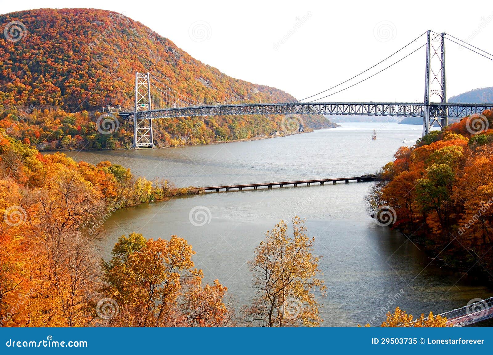 Bear mountain bridge stock image. Image of maple, tourism - 29503735