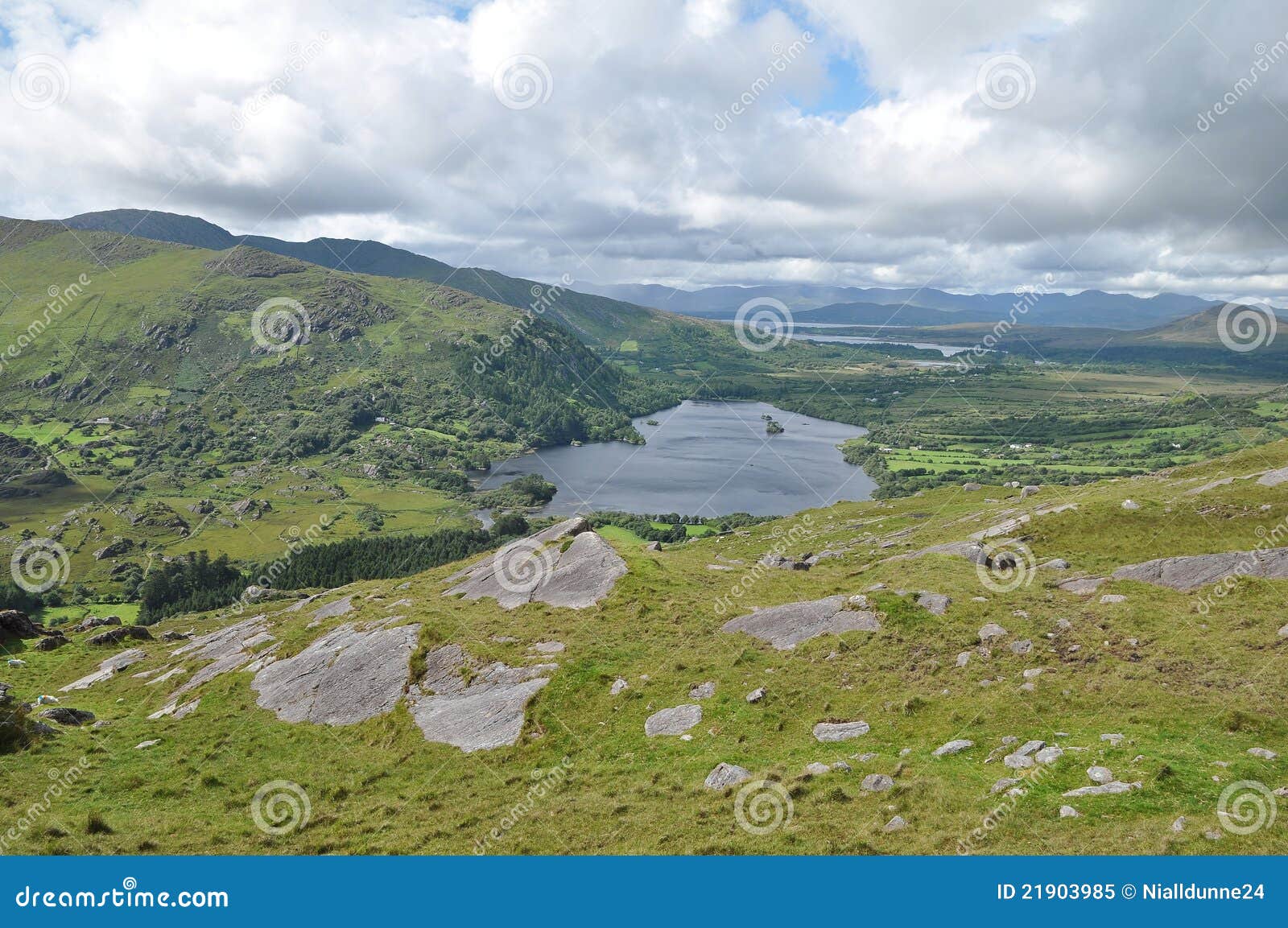 The Beara peninsula stock image. Image of attraction - 21903985
