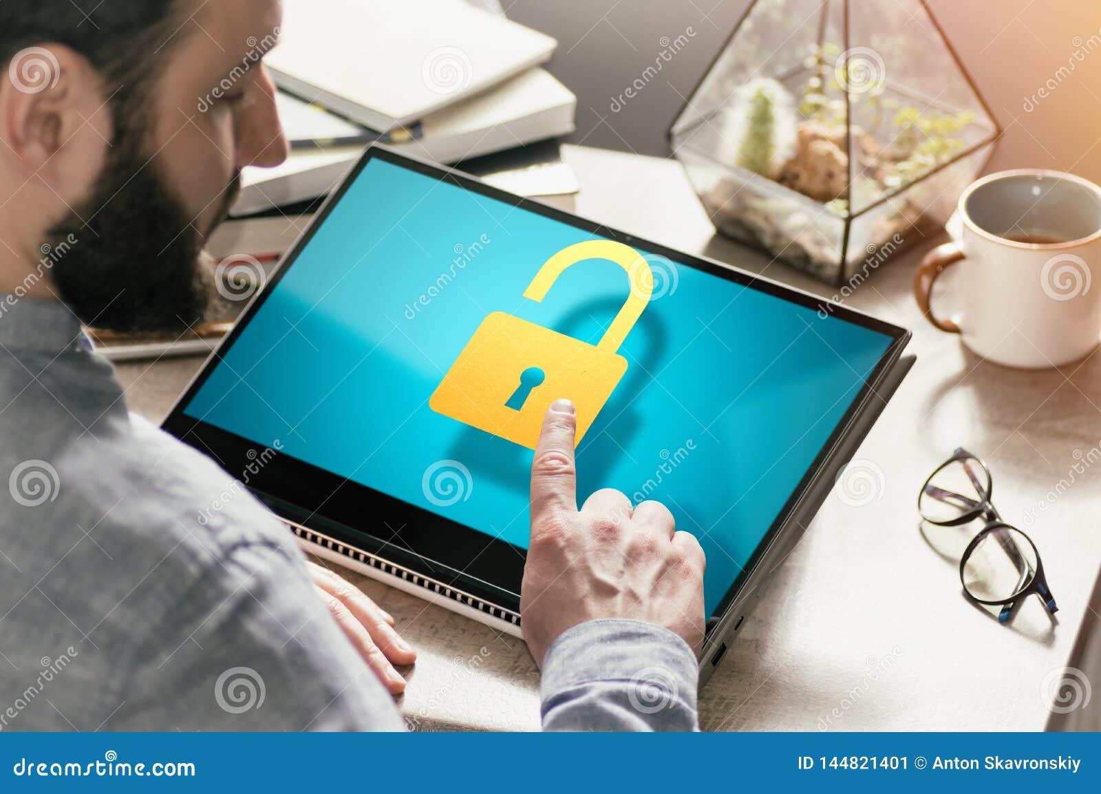 Concept of Data Protection, Confidential, Network Security in Web ...