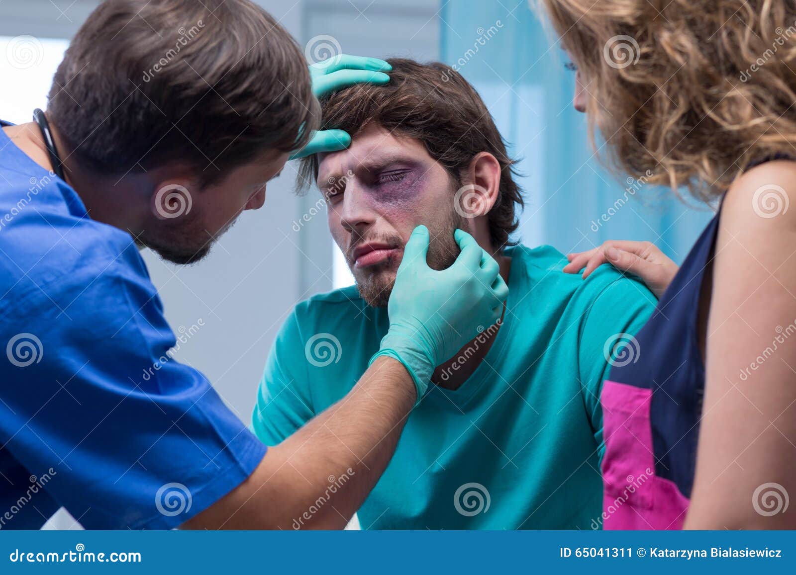 Beaten man with black eye stock image. Image of injury - 65041311