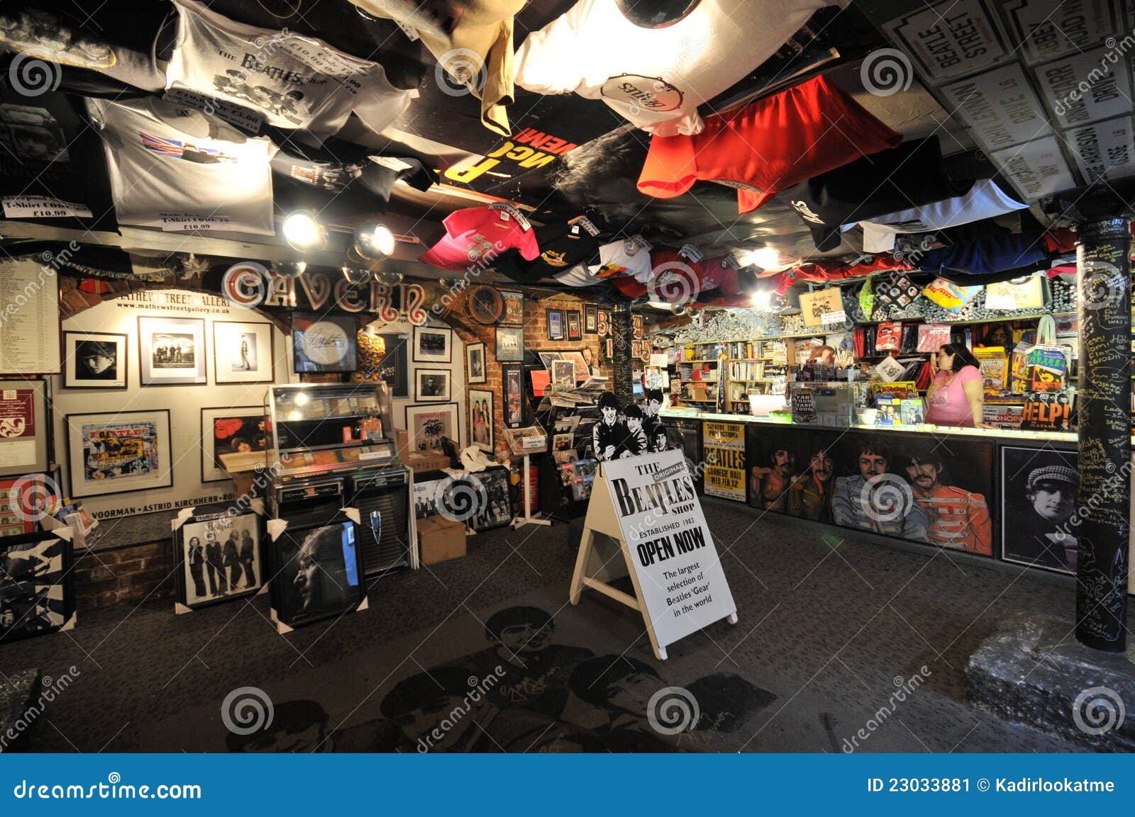 Beatles Shopping in Liverpool Editorial Photo - Image of european ...