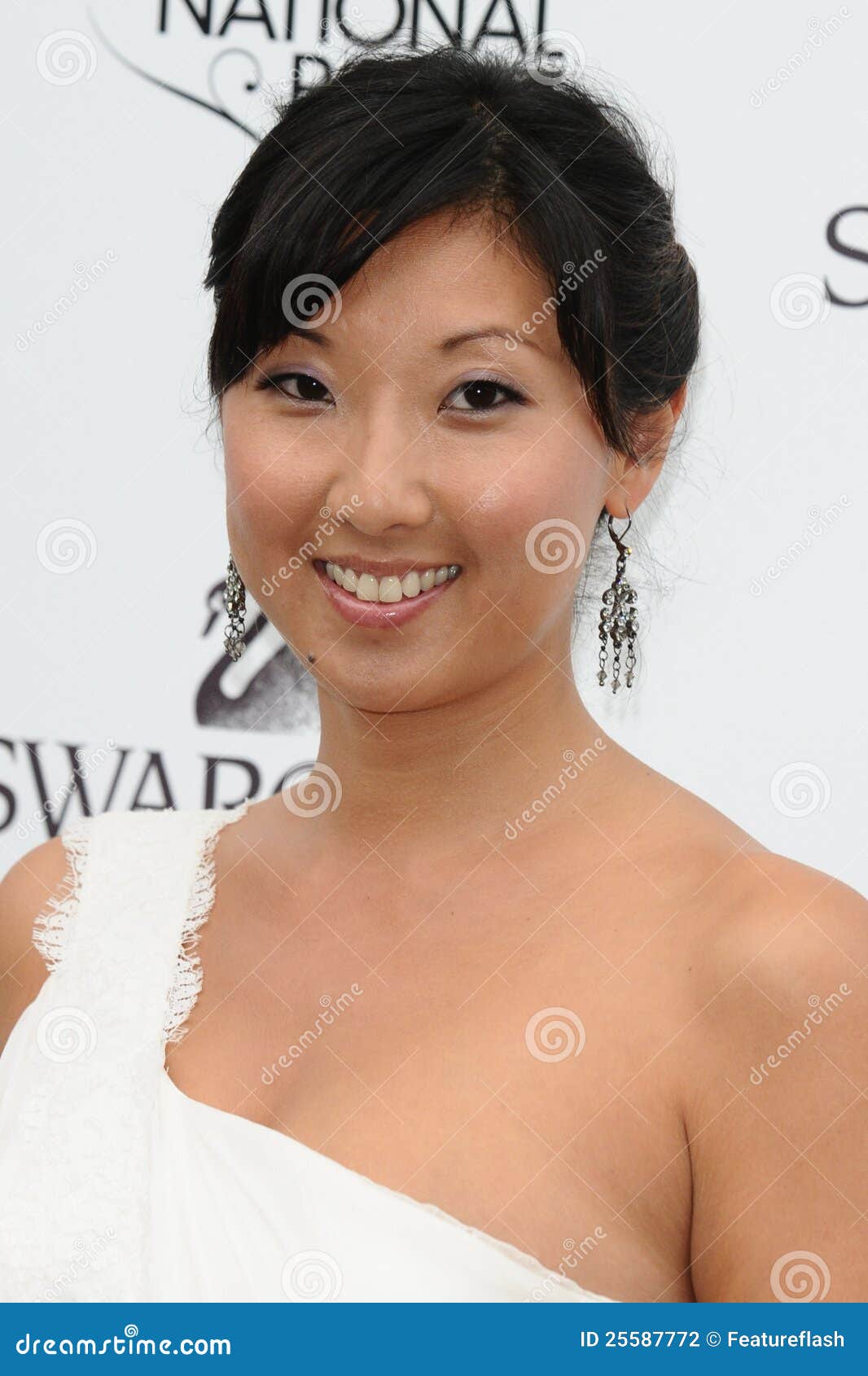 Beatrix Ong editorial photography. Image of london, kensington - 25587772