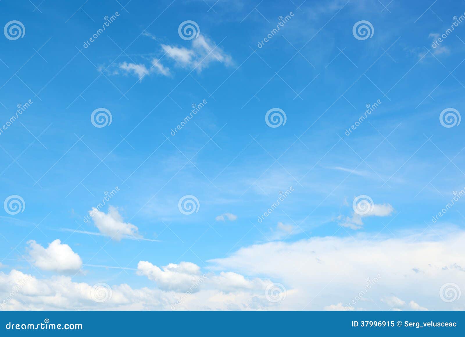 Beau ciel image stock. Image du fond, couleur, nuages - 37996915
