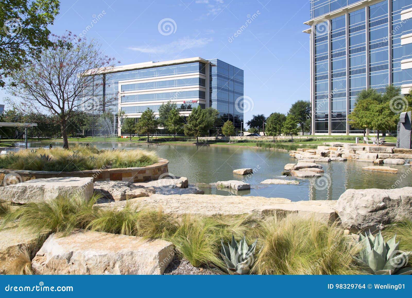 Beau Hall Park Frisco Texas Moderne Image stock éditorial - Image du ...