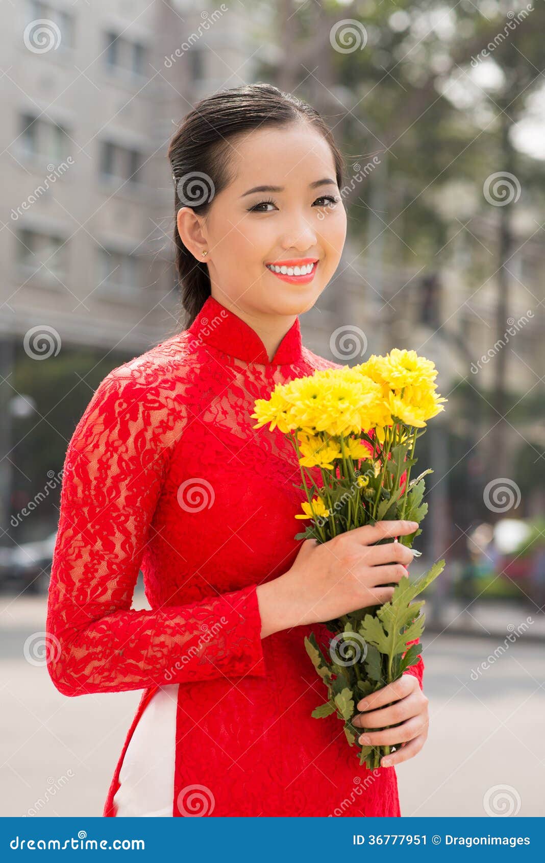 Beauté vietnamienne image stock. Image du femelle, nationale - 36777951