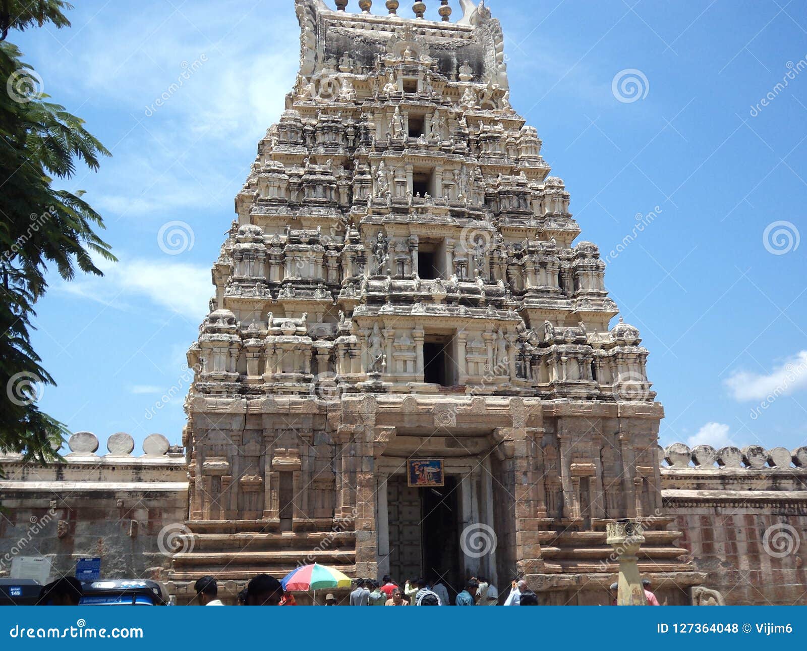 Beautiful Ancient Indian Temple Building Editorial Stock Photo - Image ...