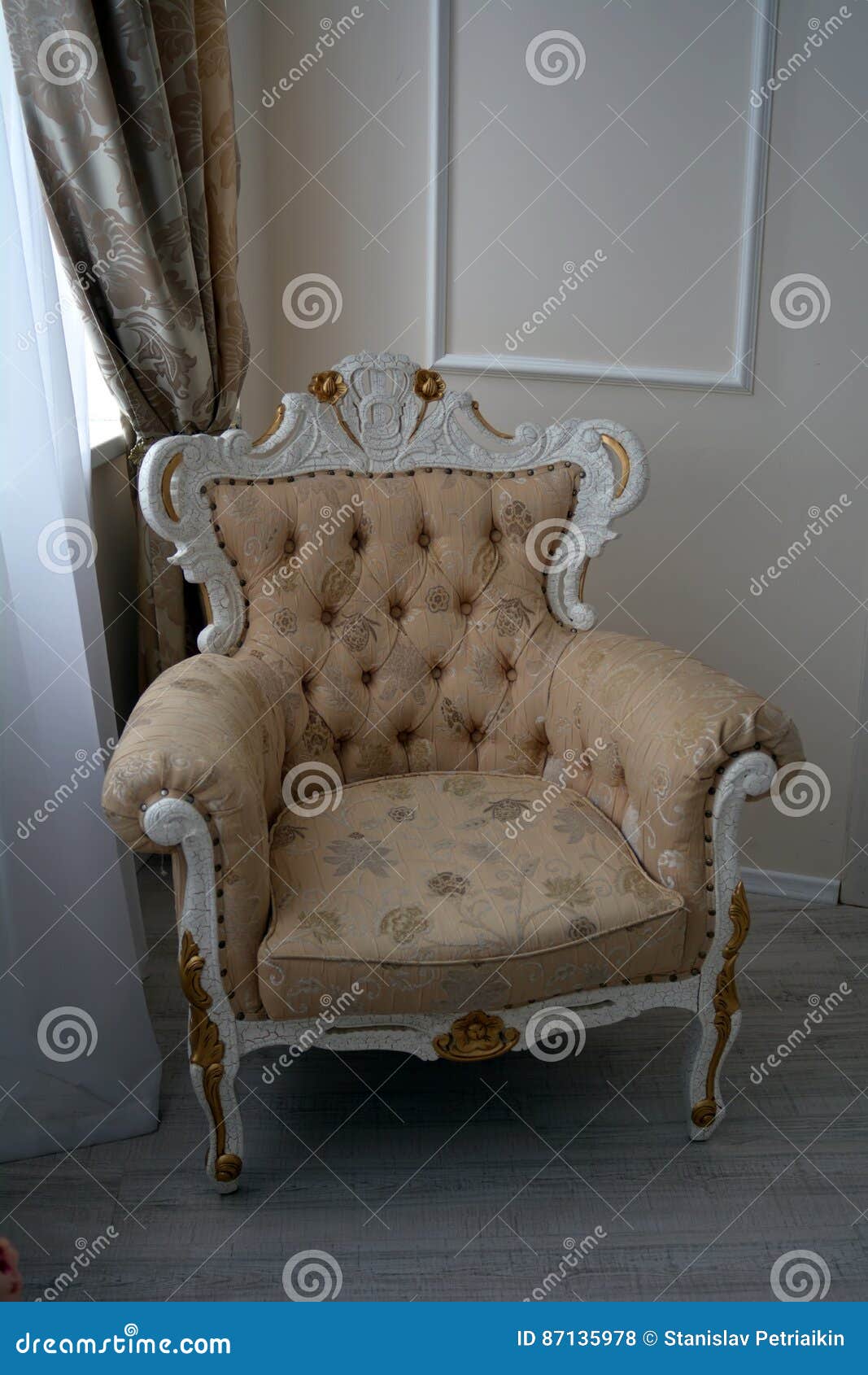 Beautiful antique old seat stock photo. Image of comfortable - 87135978