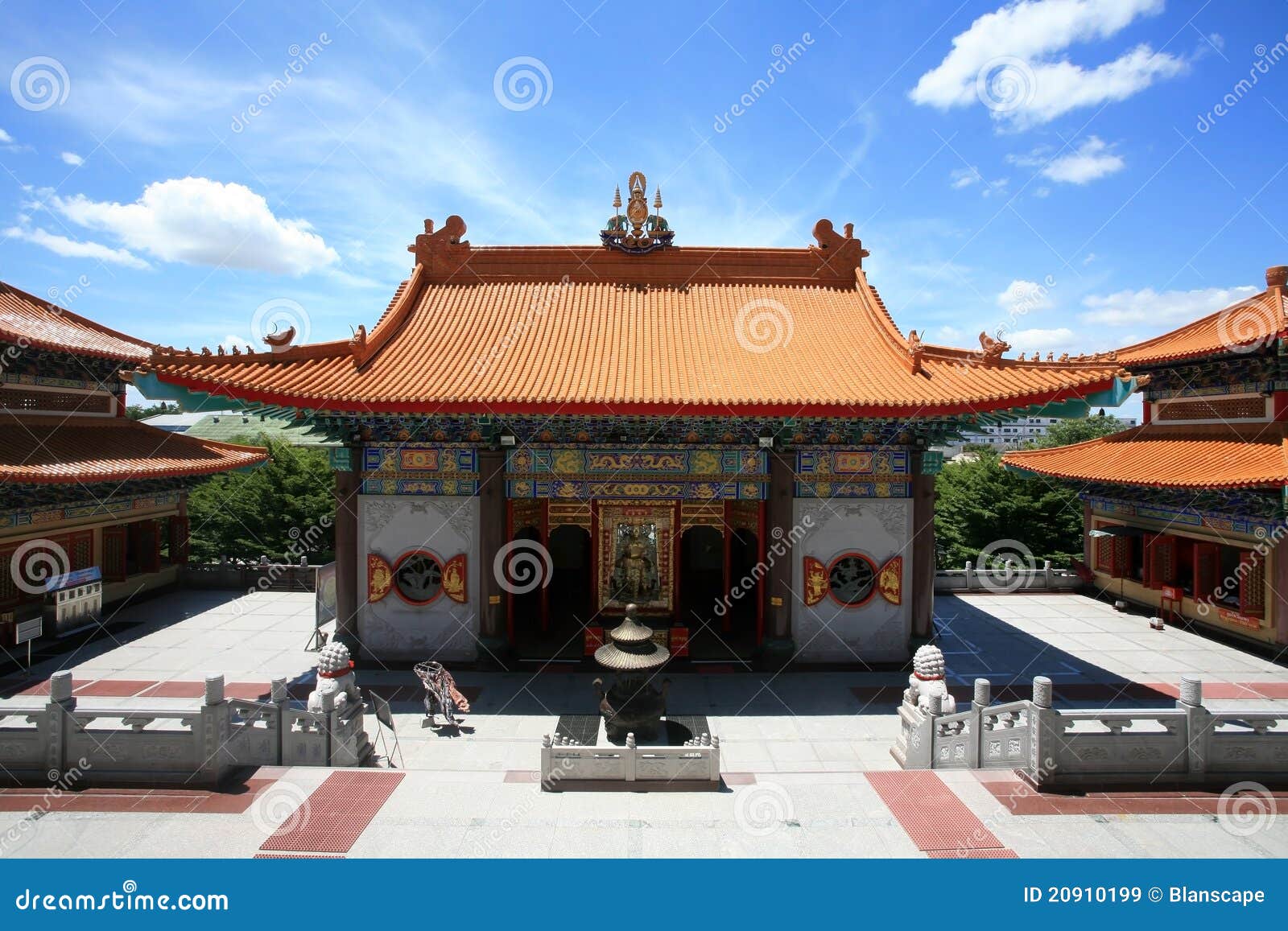 Beautiful Architecture of Chinese Temple Stock Image - Image of serene ...