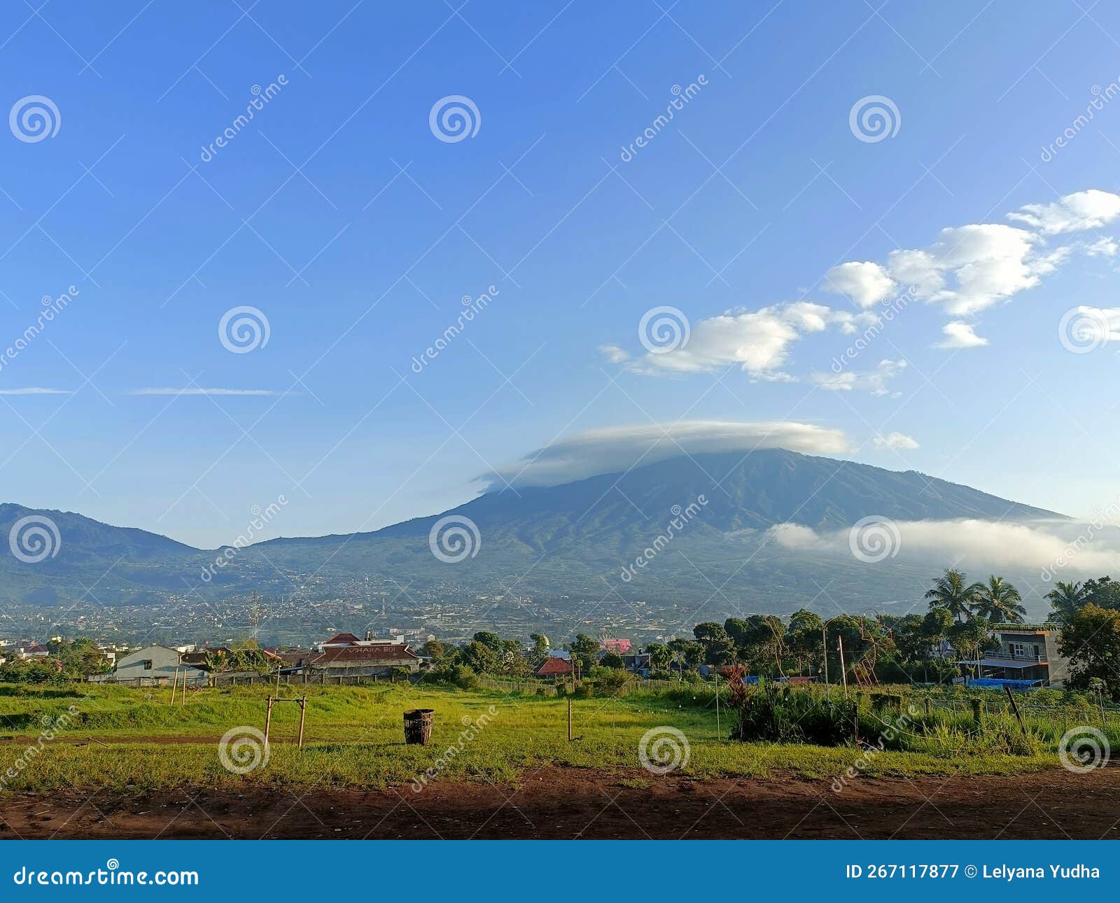 Beautiful Arjuna Mountain from Afar Stock Image - Image of indonesia ...