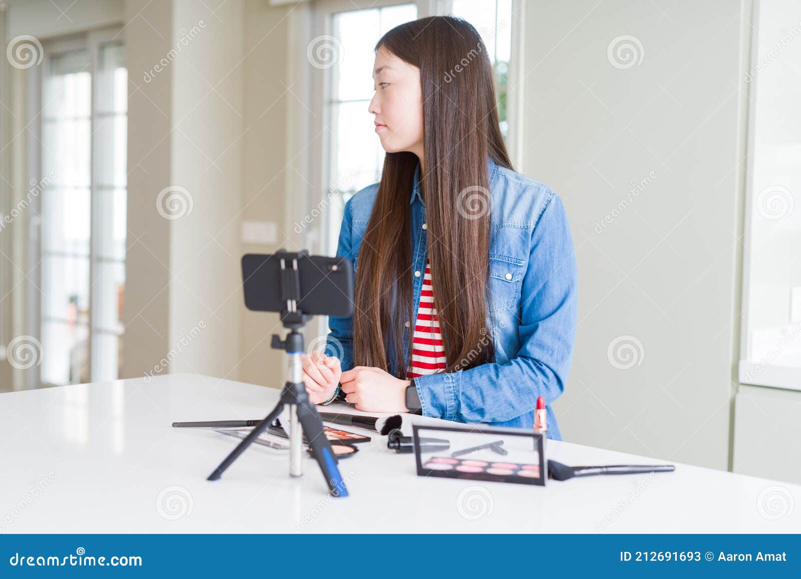 Beautiful Asian Influencer Woman Recording Make Up Tutorial Using ...