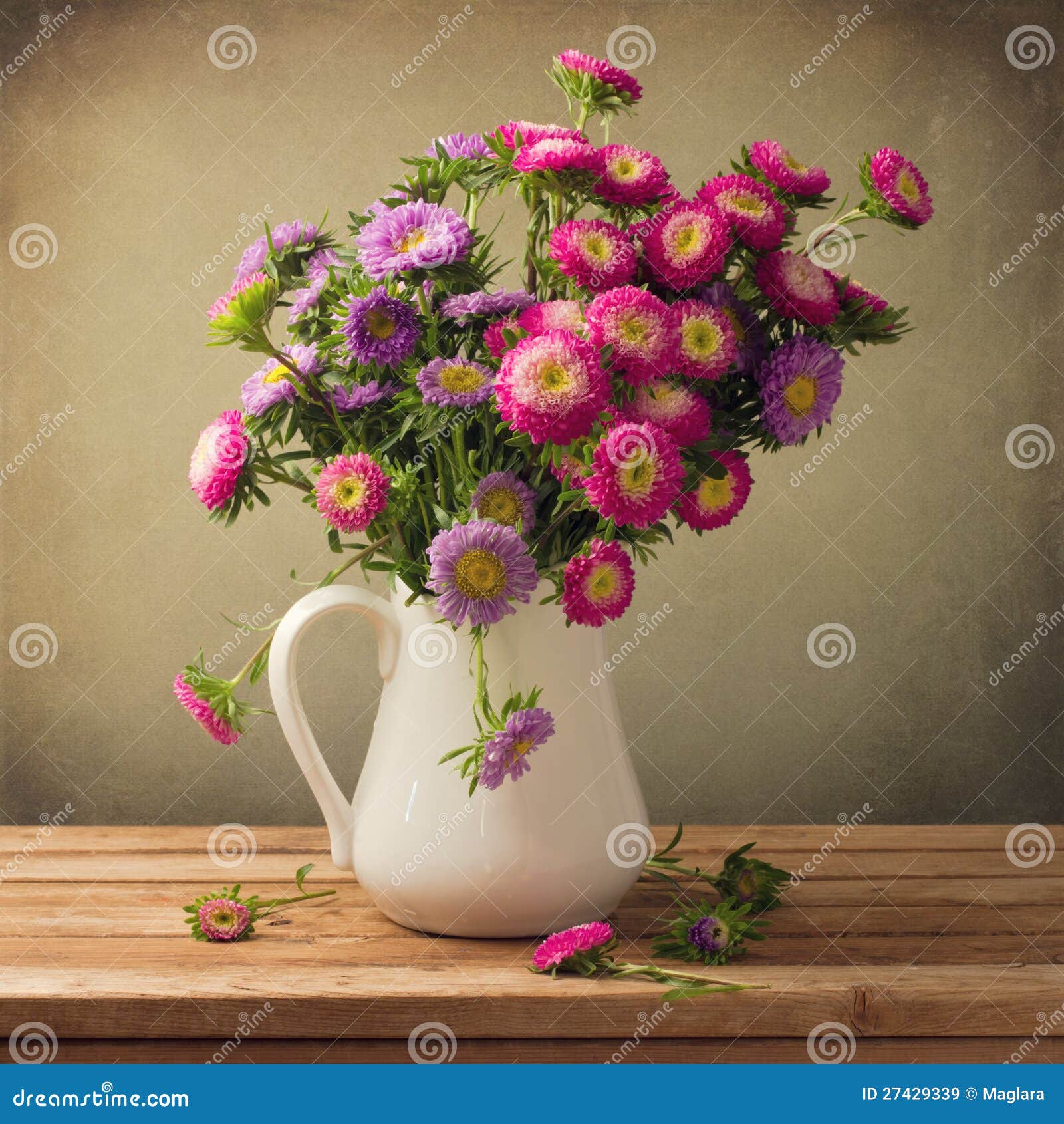 Beautiful Aster Flower Bouquet Stock Image - Image of vase, fine: 27429339