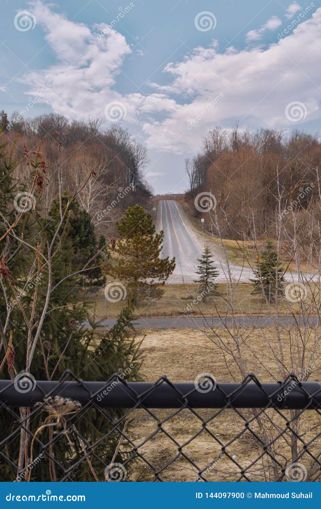 Road Thru Petrified National Forest Sandy Desert Crusty Surface Road ...