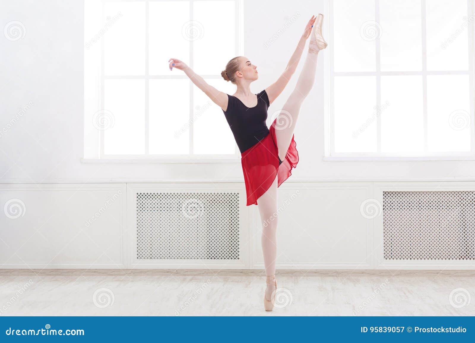 Beautiful Ballerina Dance on Pointe Stock Image - Image of grace ...