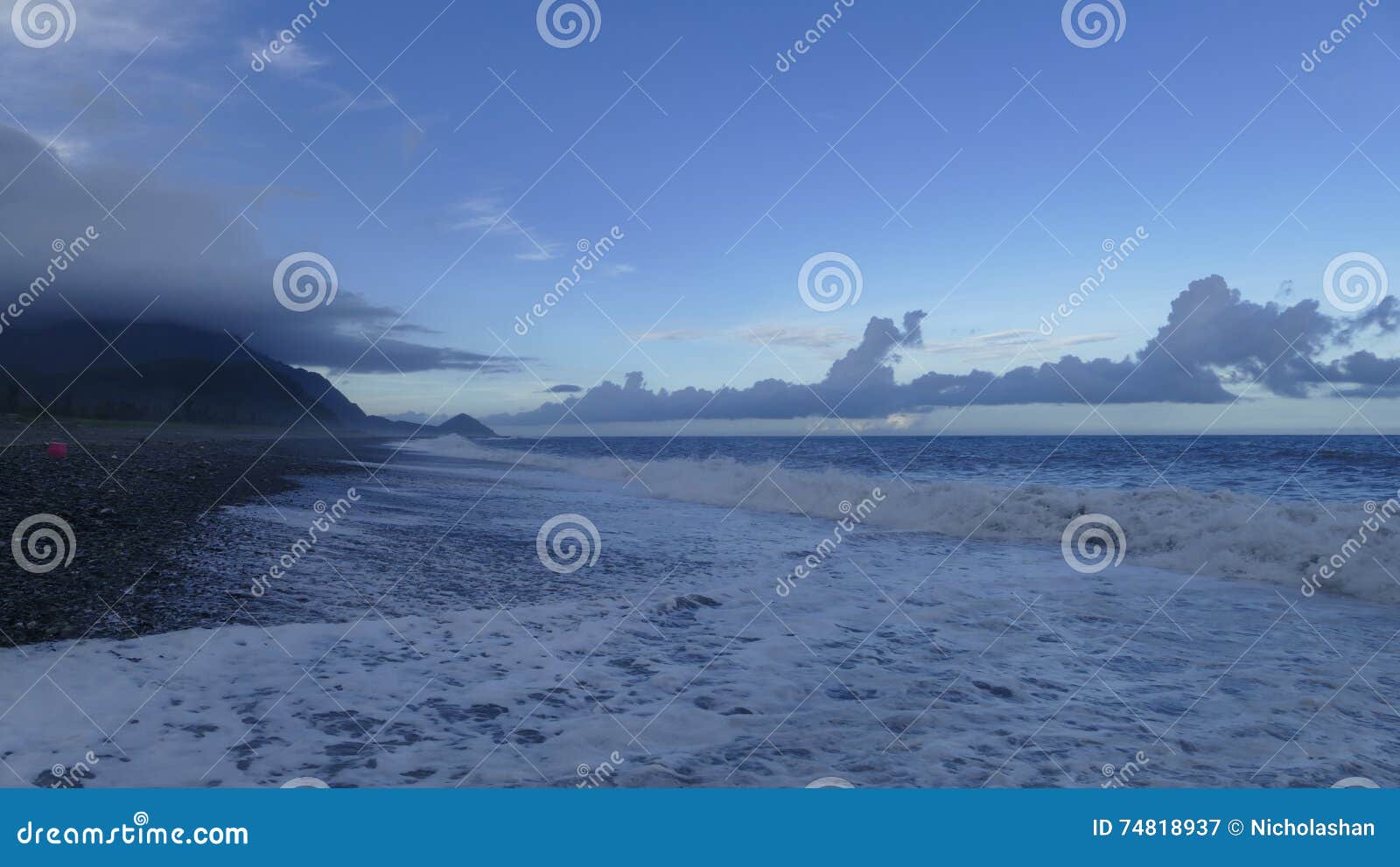 Beautiful Beach on the East of Taiwan with Nice View and Sea Stock ...