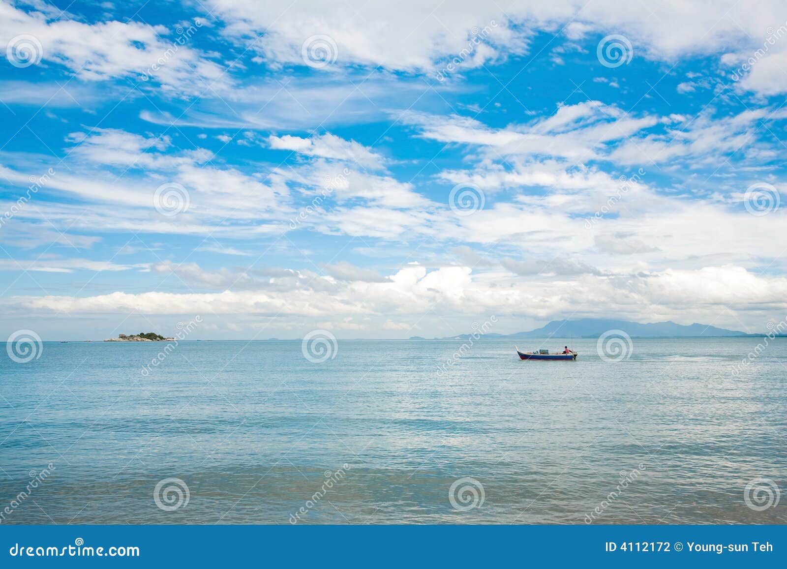 Beautiful beach horizon stock photo. Image of horizon - 4112172